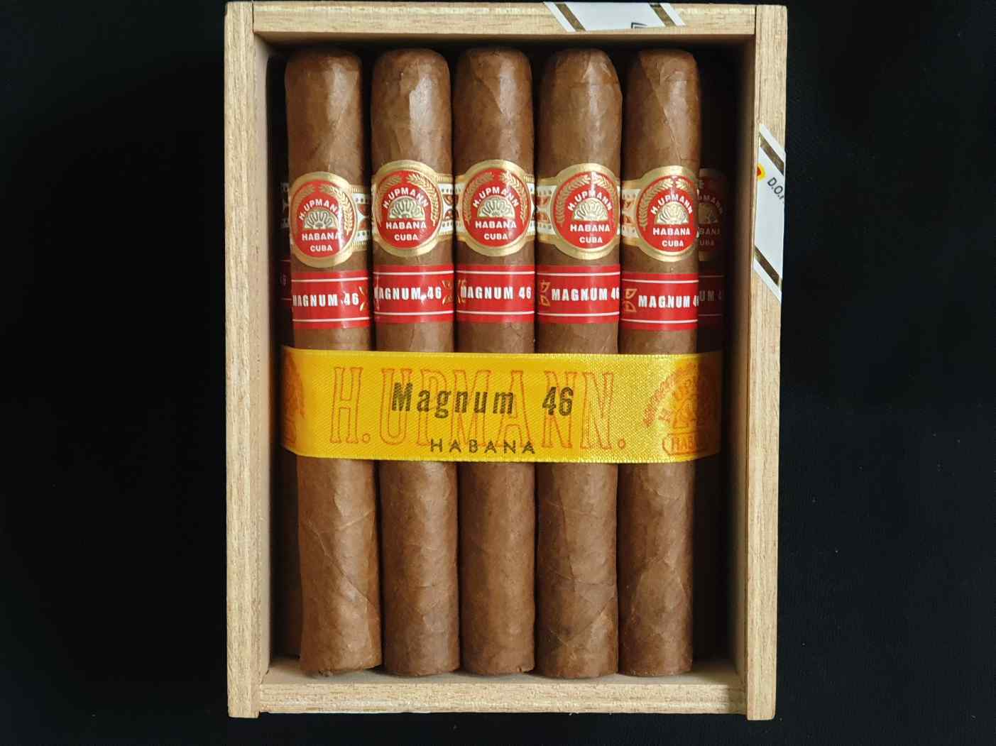 H. Upmann Magnum 46 2014 Slide Lid Box of 25 cigars 744