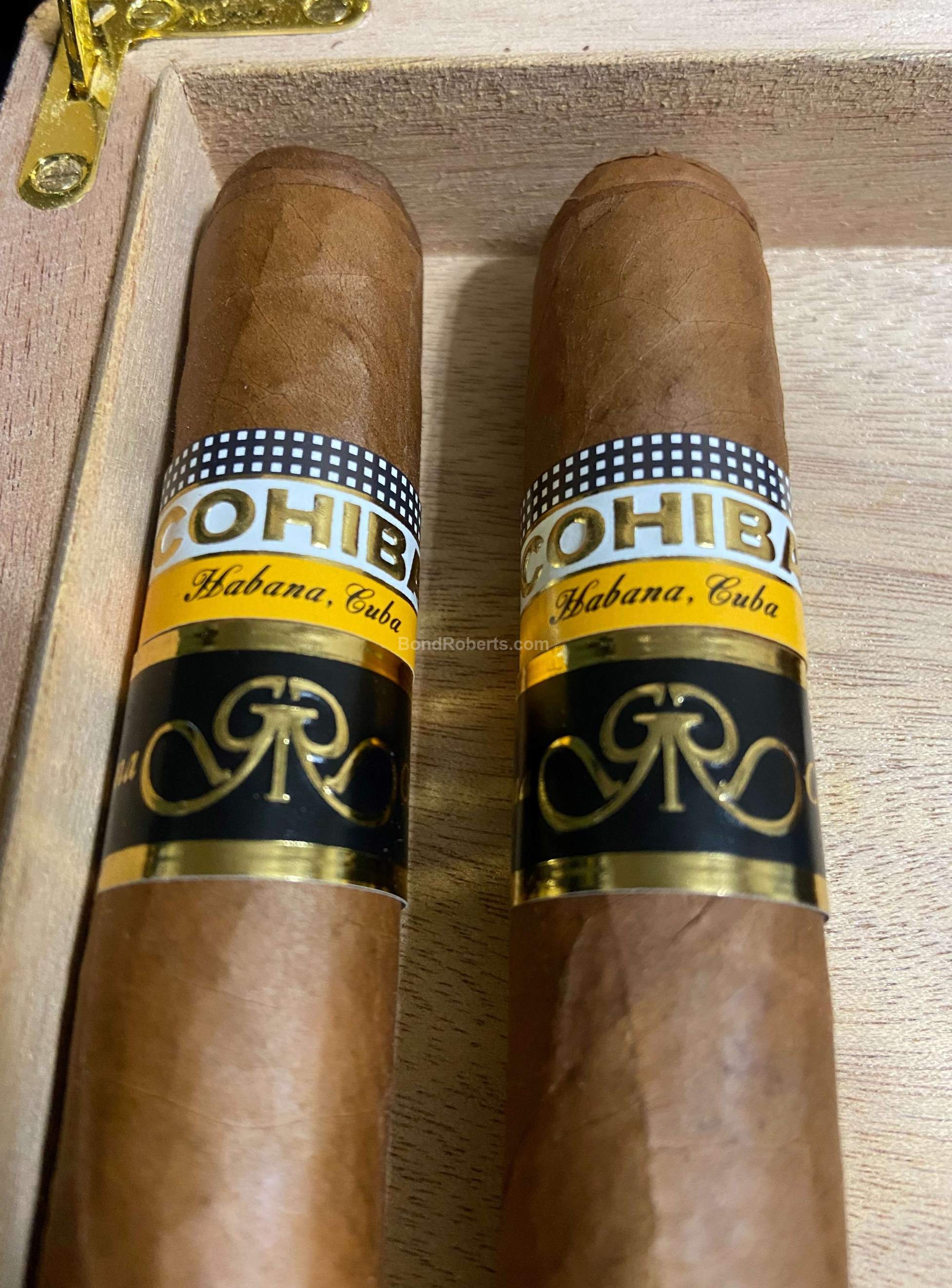 Cohiba Siglo VI Gran Reserva Cosecha 2009 Black lacquered Boîte Nature ...