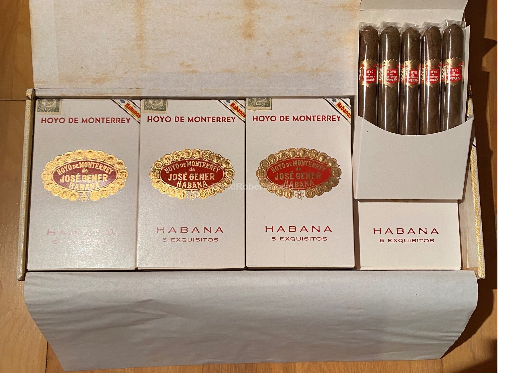 Hoyo de Monterrey Exquisitos 2001 Dress box of 100 cigars in 20 ...