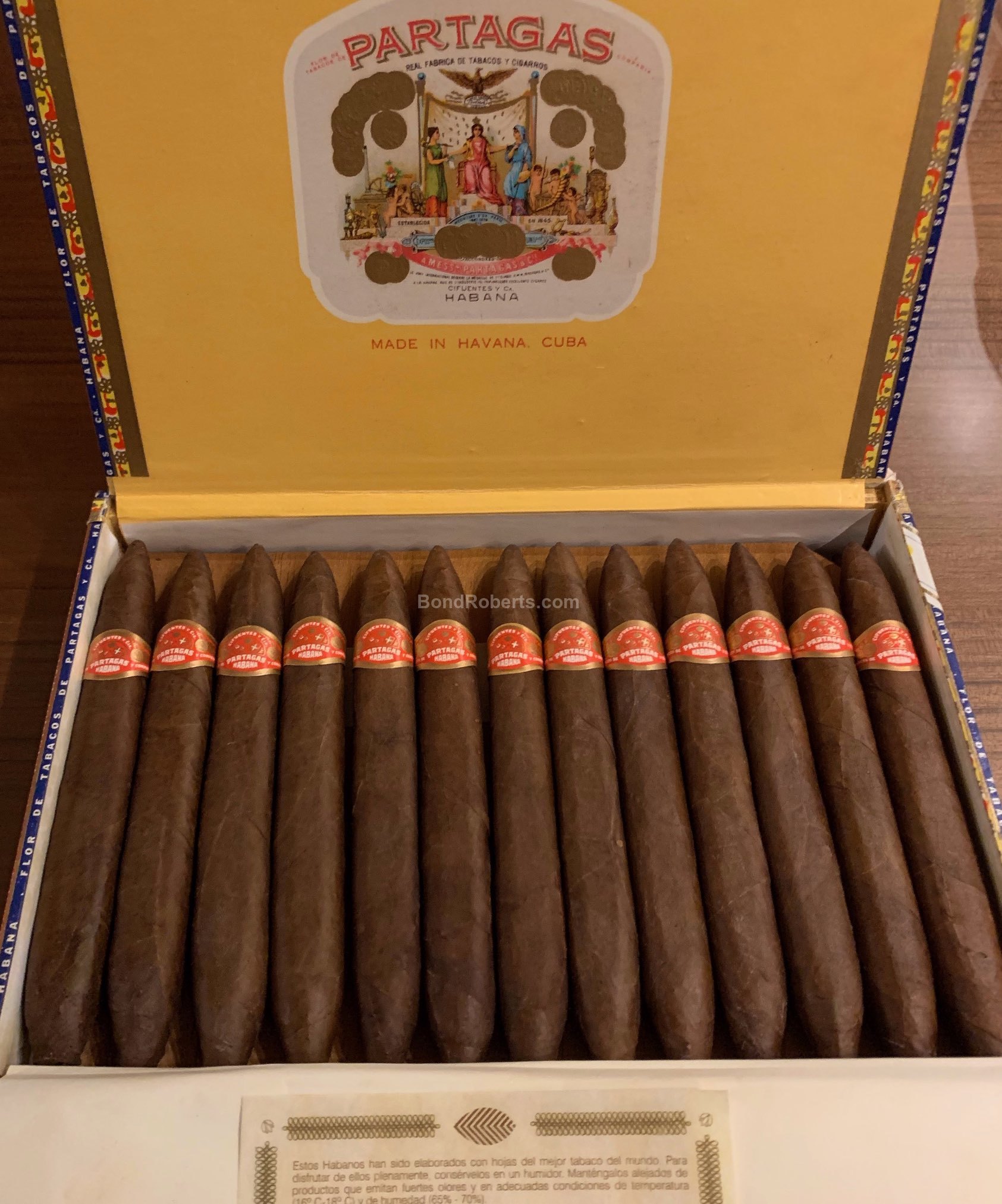 Partagás Presidentes 2001 Dress Box of 25 cigars 4615