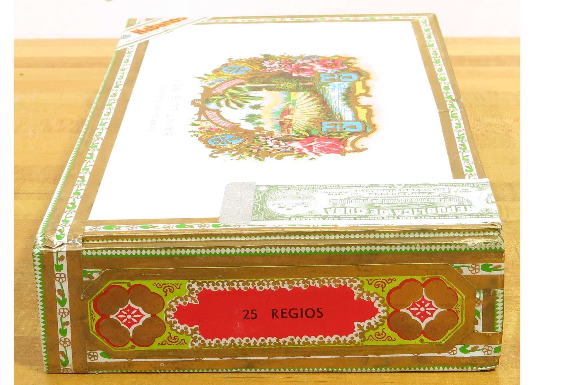 Saint Luis Rey Regios 2015 Dress Box of 25 cigars 21401