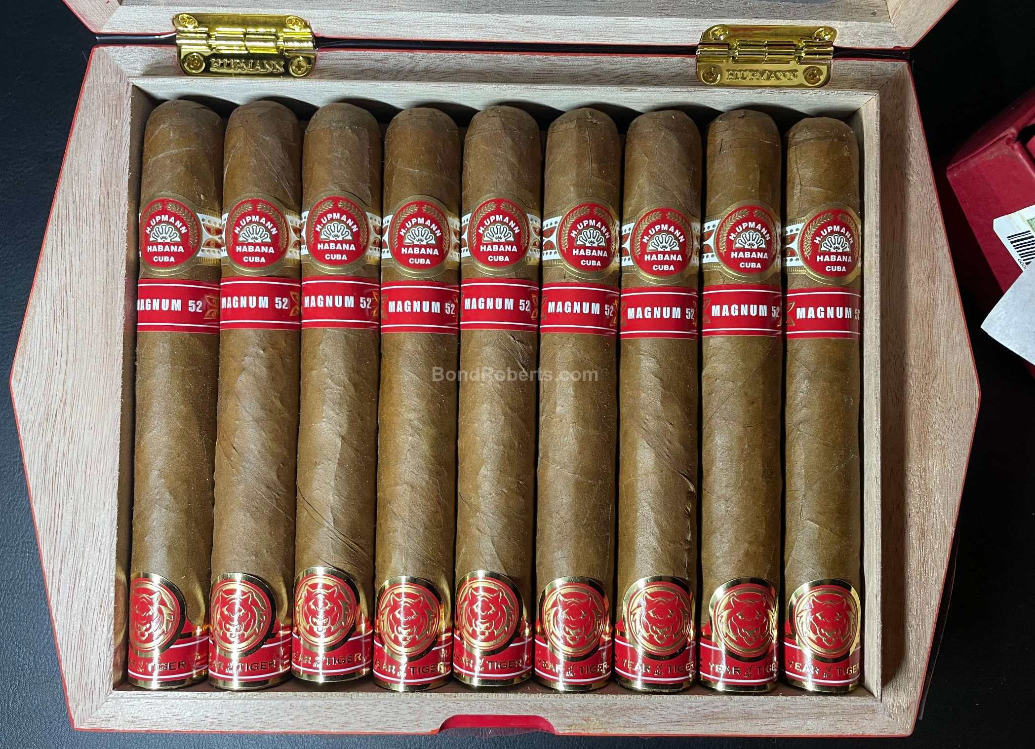 H. Upmann Magnum 52 Year of the tiger 2022 Luxury boîte nature box of ...