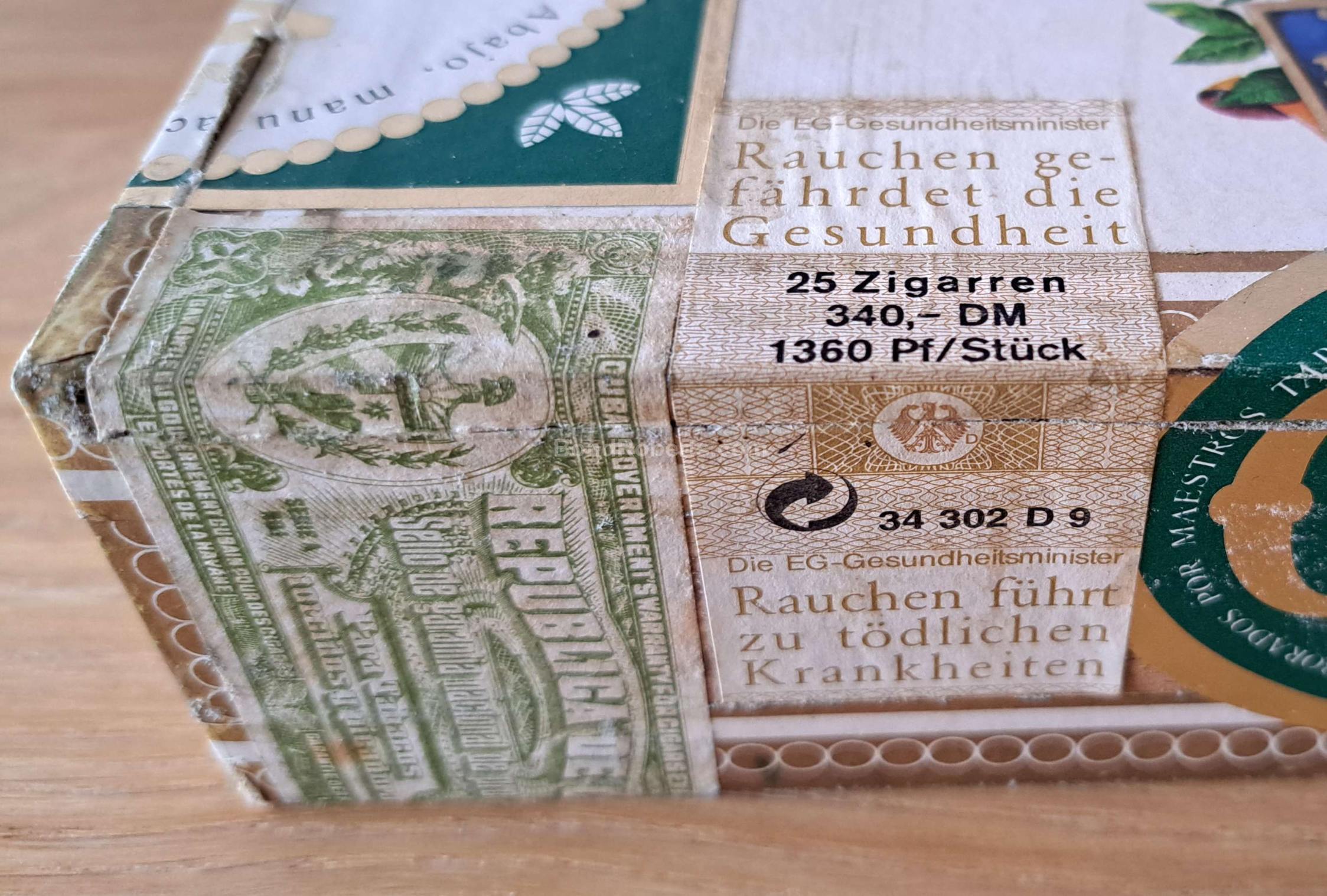 Cuaba Divinos 1998 Dress Box of 25 cigars 14460