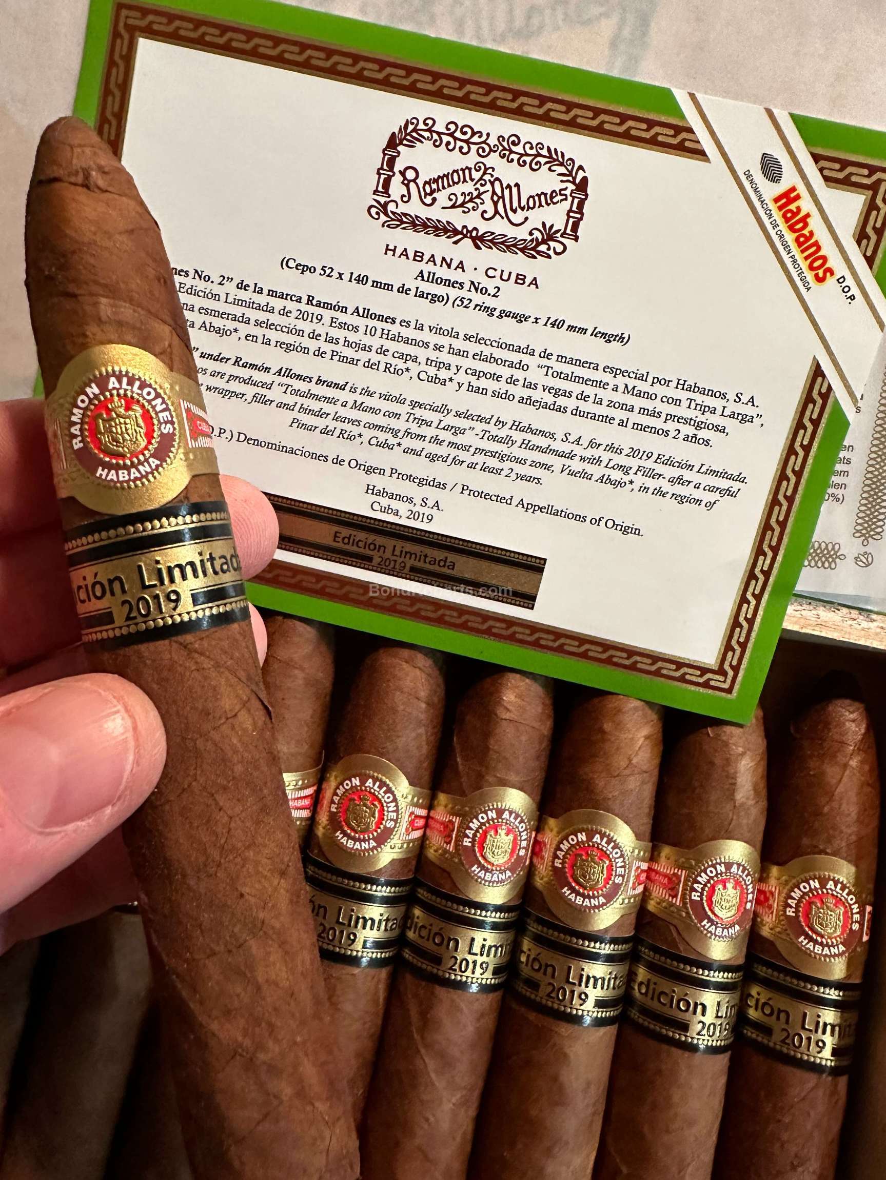 Ramón Allones Allones No. 2 Edición Limitada 2019 Luxury box of 10 ...