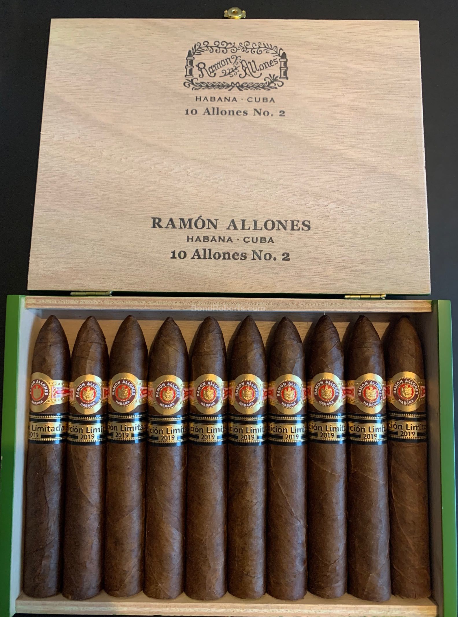 Ramón Allones Allones No. 2 Edición Limitada 2021 Luxury box of 10 ...