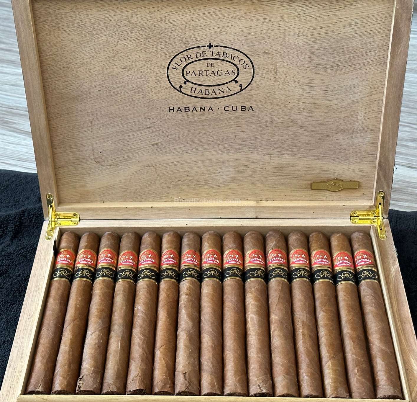 Partagás Lusitanias Gran Reserva Cosecha 2013 Black lacquered Boîte ...