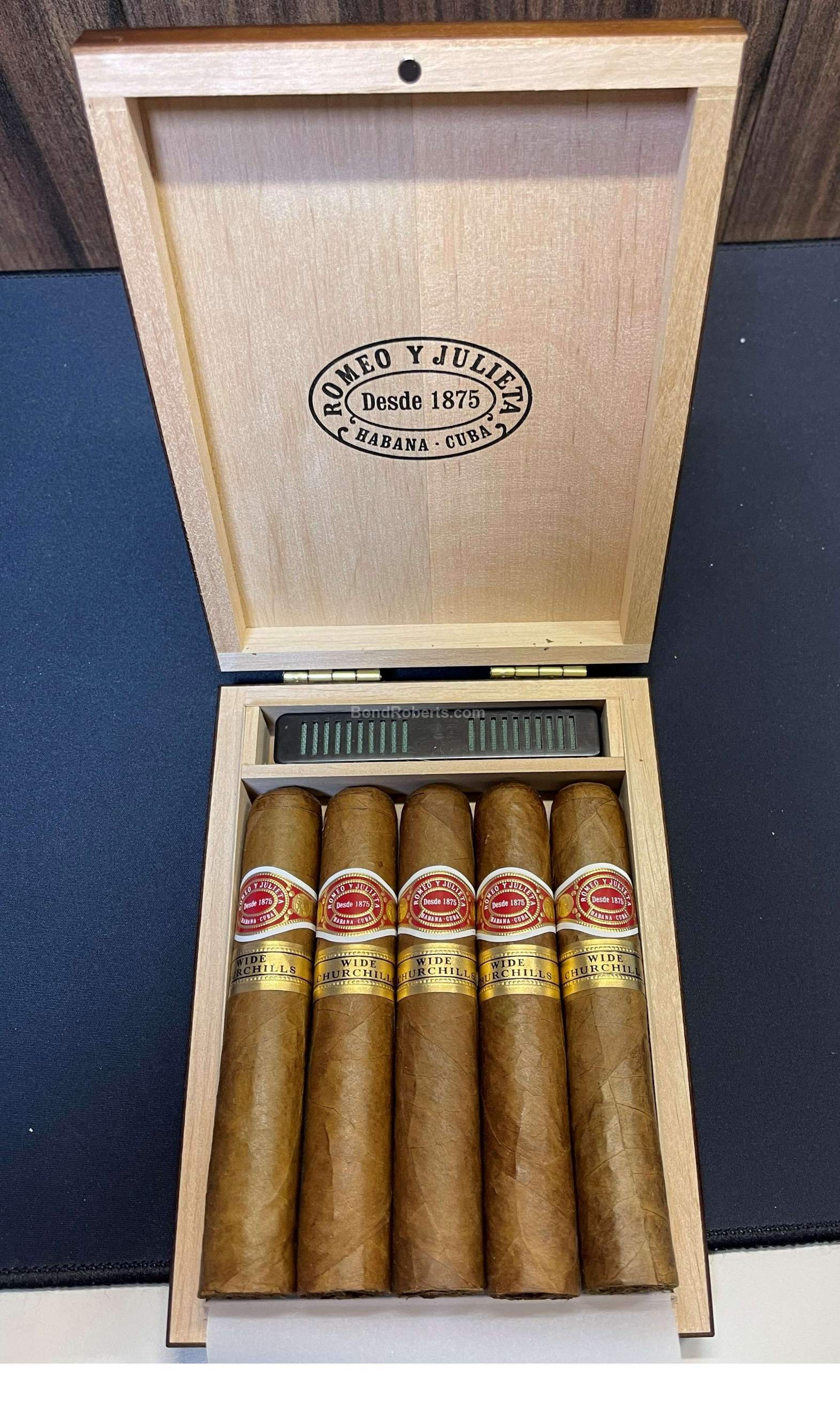 Romeo y Julieta Wide Churchills Spanish Travel Humidor Release (2022 ...
