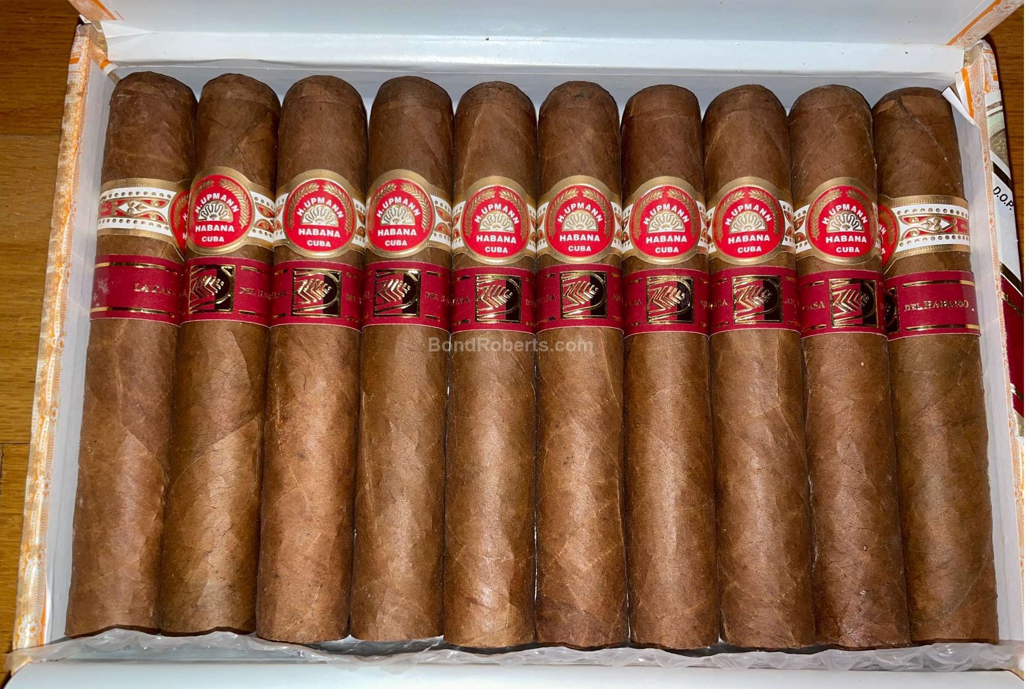 H. Upmann Royal Robusto LCDH Exclusivo 2014 Dress Box of 10 cigars 7086
