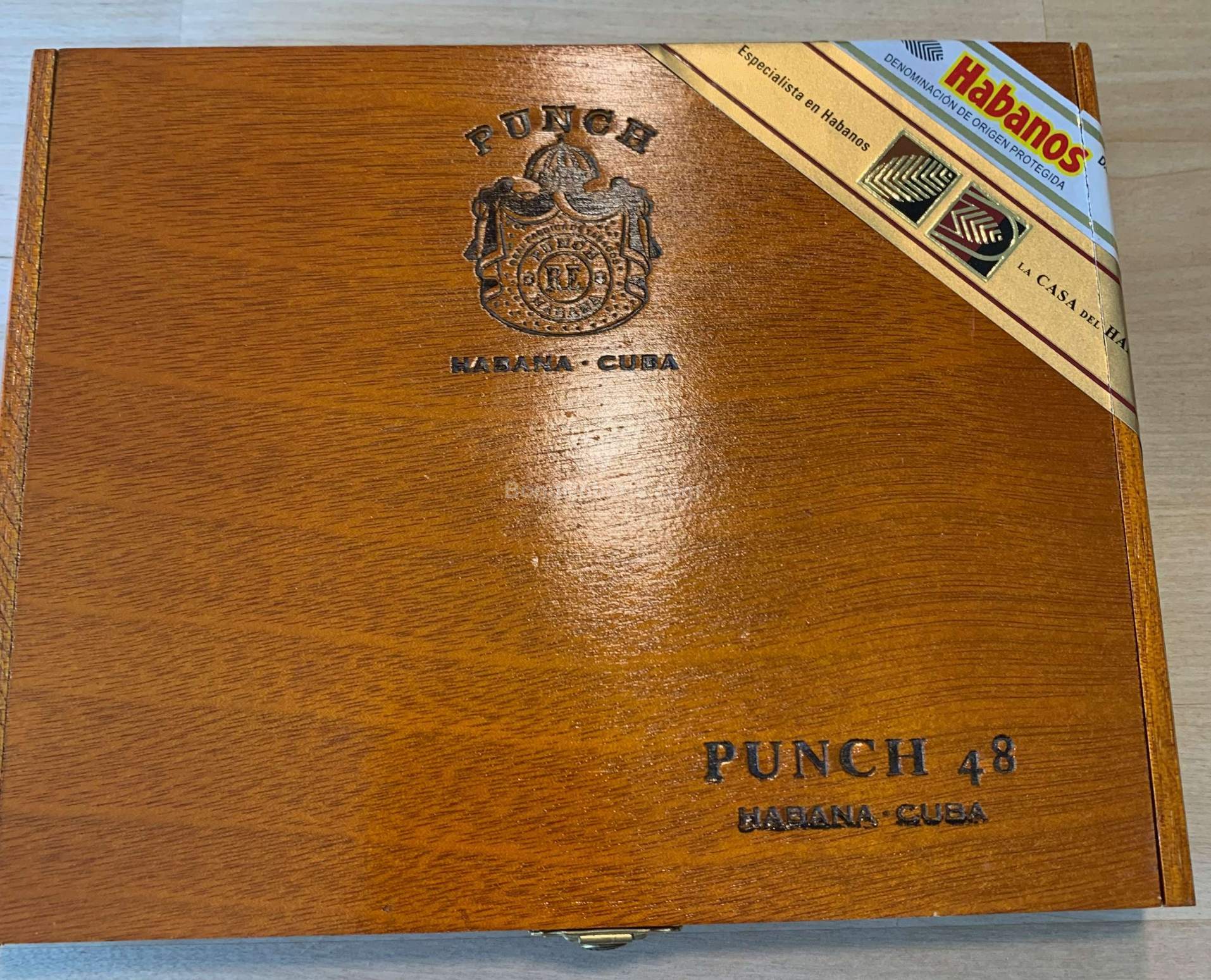 Punch Punch 48 Habanos Specialist Exclusive 2017 Dress Box of 10 cigars ...