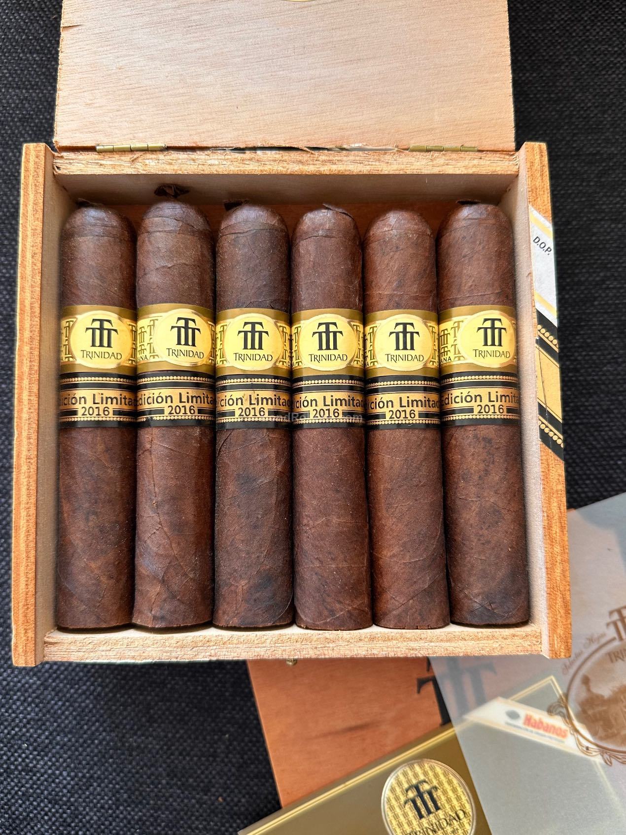 Trinidad Topes Edición Limitada 2016 Semi Boite Nature Box of 12 cigars ...