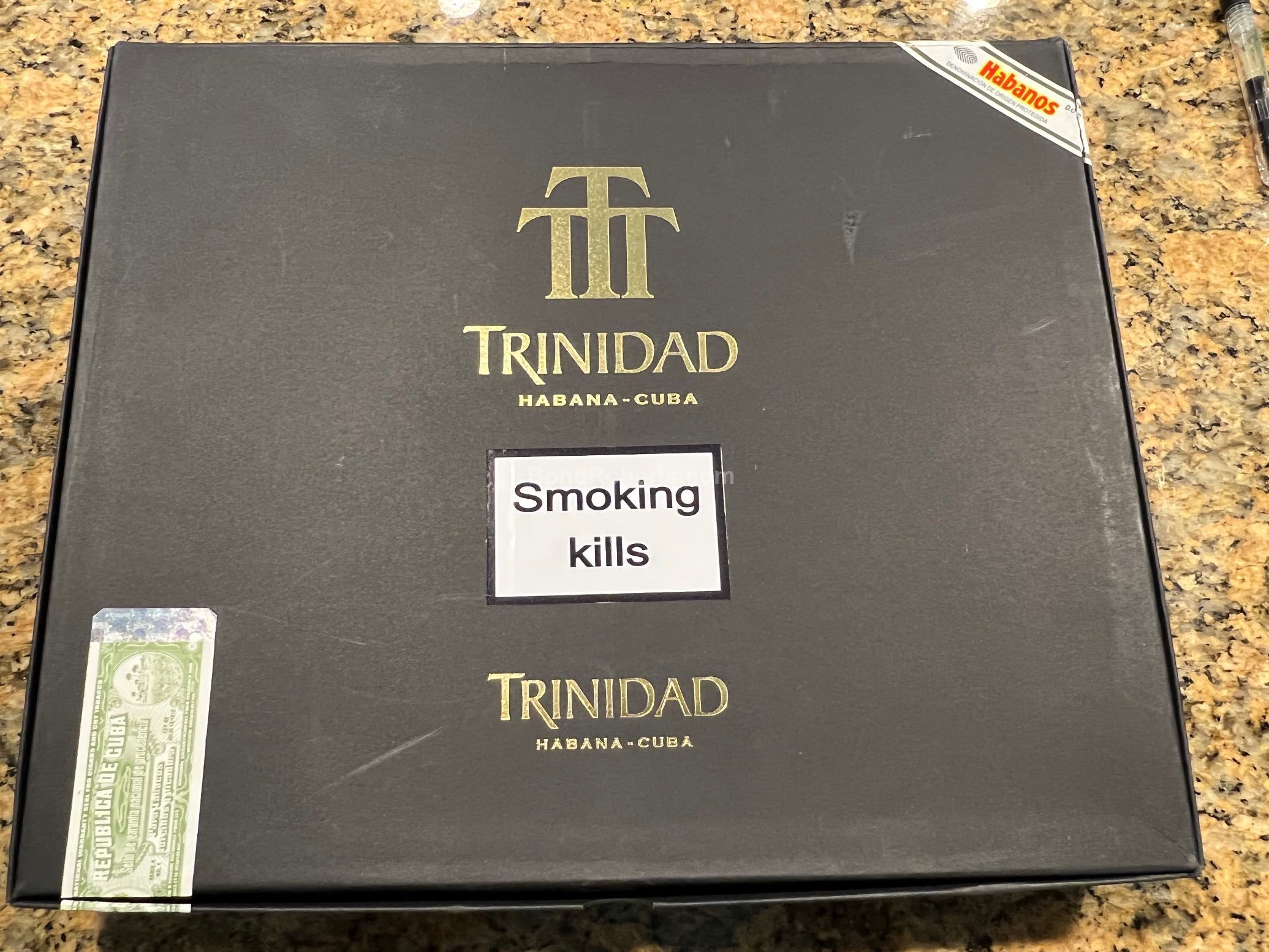 Trinidad Robustos Extra Travel Humidor 2020 Humidor of 14 cigars 13580