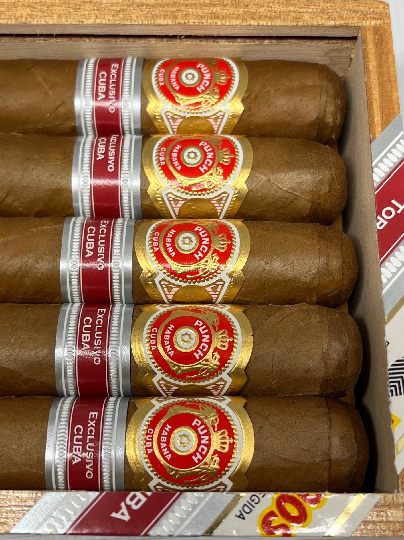 Punch La Isla Edición Regional Cuba 2018 Numbered slide lid box of 10 ...