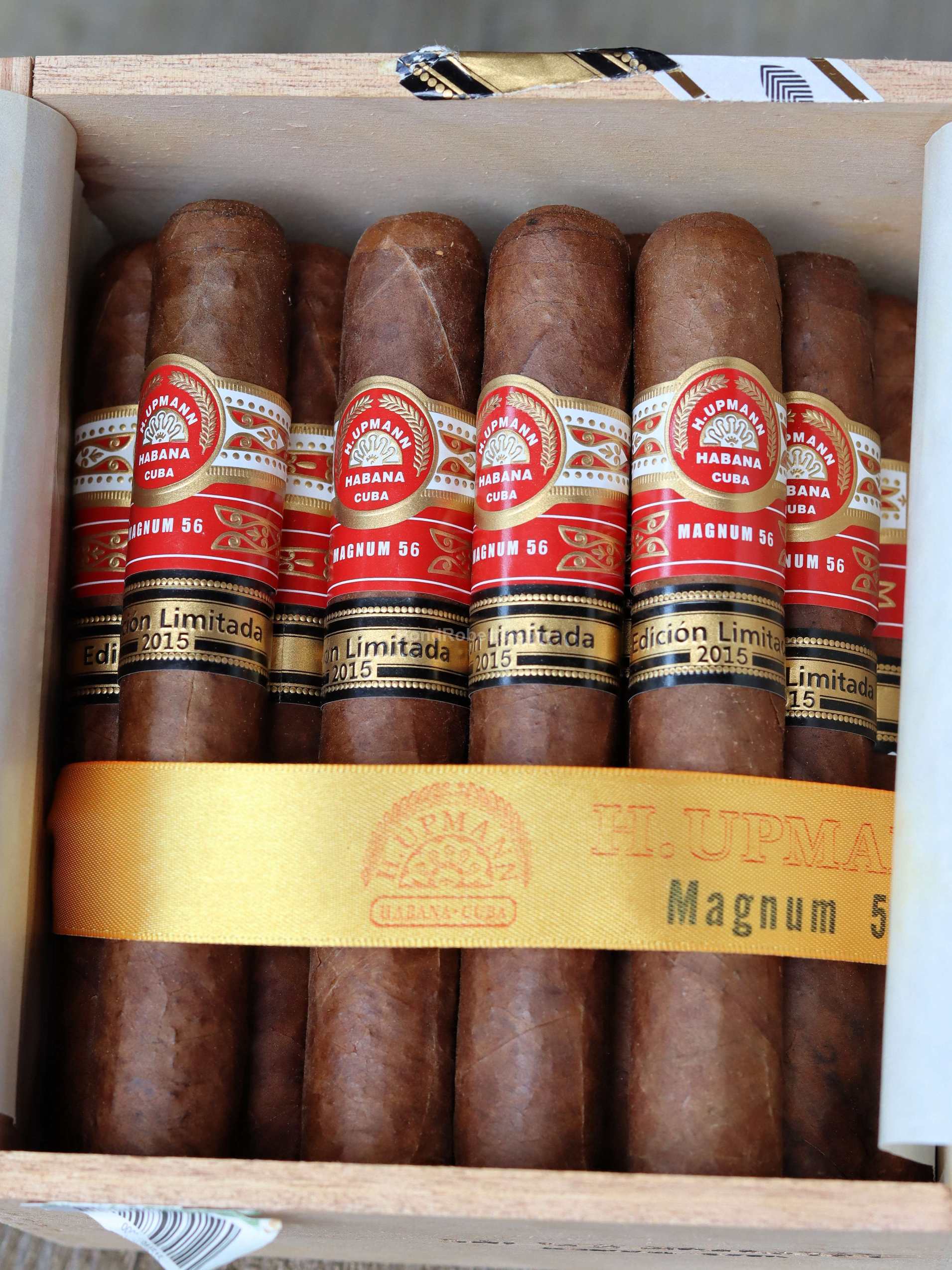 H. Upmann Magnum 56 Edición Limitada 2015 Slide Lid Box of 25 cigars 5609