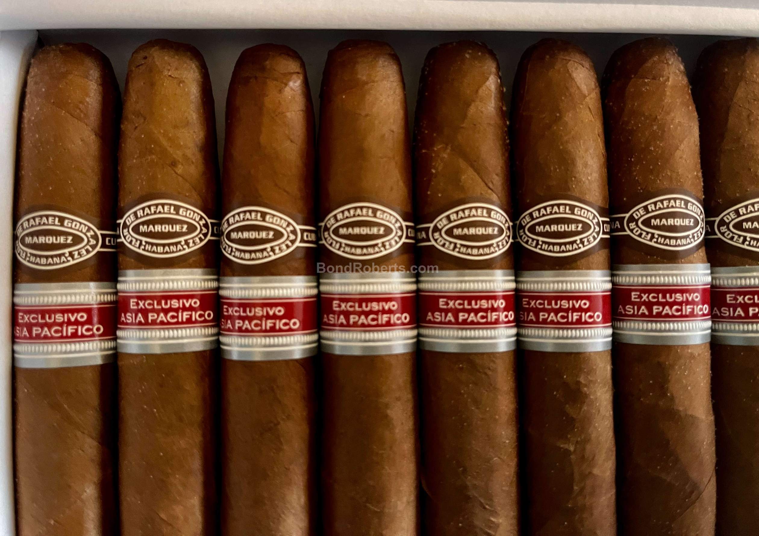 Rafael González 88 Edición Regional Asia Pacifico 2016 Dress Box of 10 ...