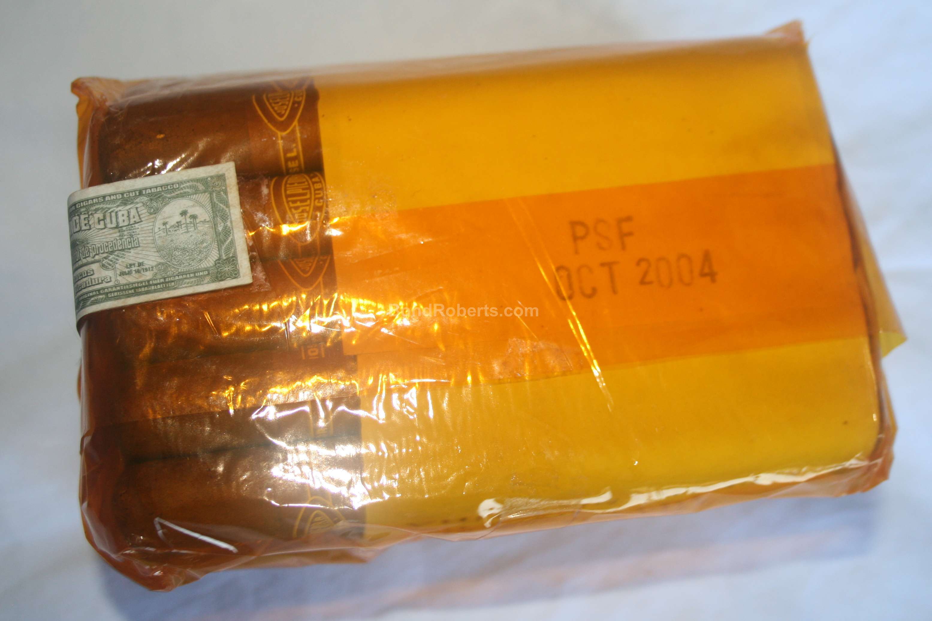 José L. Piedra Petit Cetros 2004 Cellophane Wrapped Bundle of 25 cigars ...