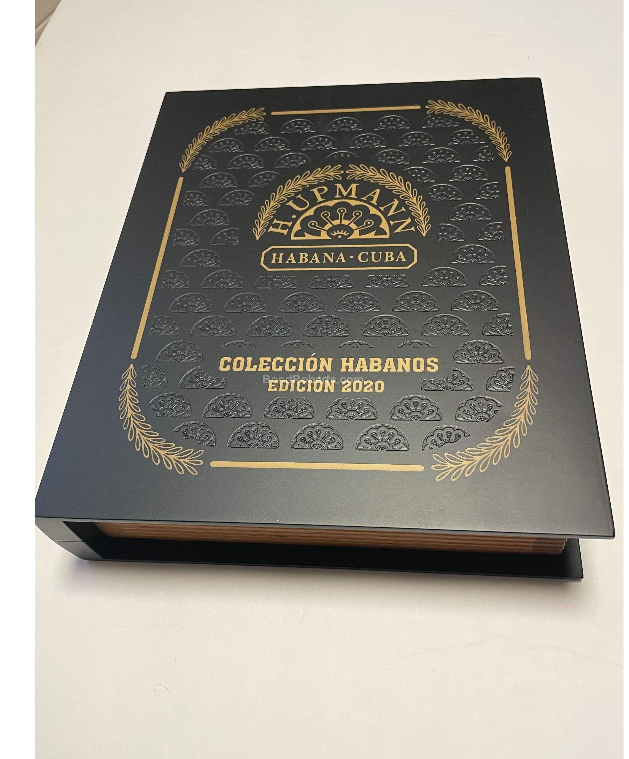 H. Upmann Super Magnum Colección Habanos 2021 Numbered book-shaped ...
