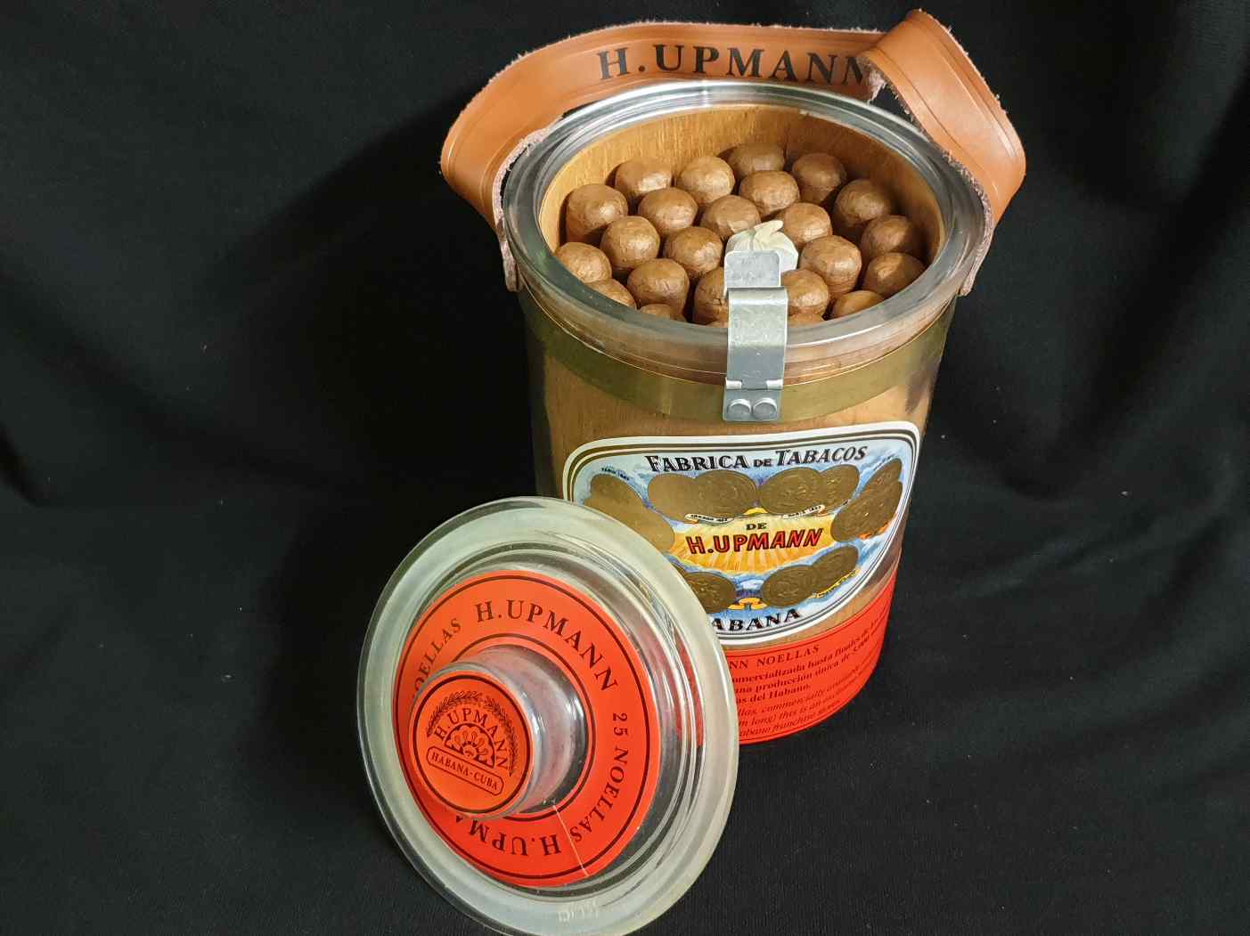 H. Upmann Noellas LCDH Exclusivo Glass Jar Glass Jar of 25 cigars 1389