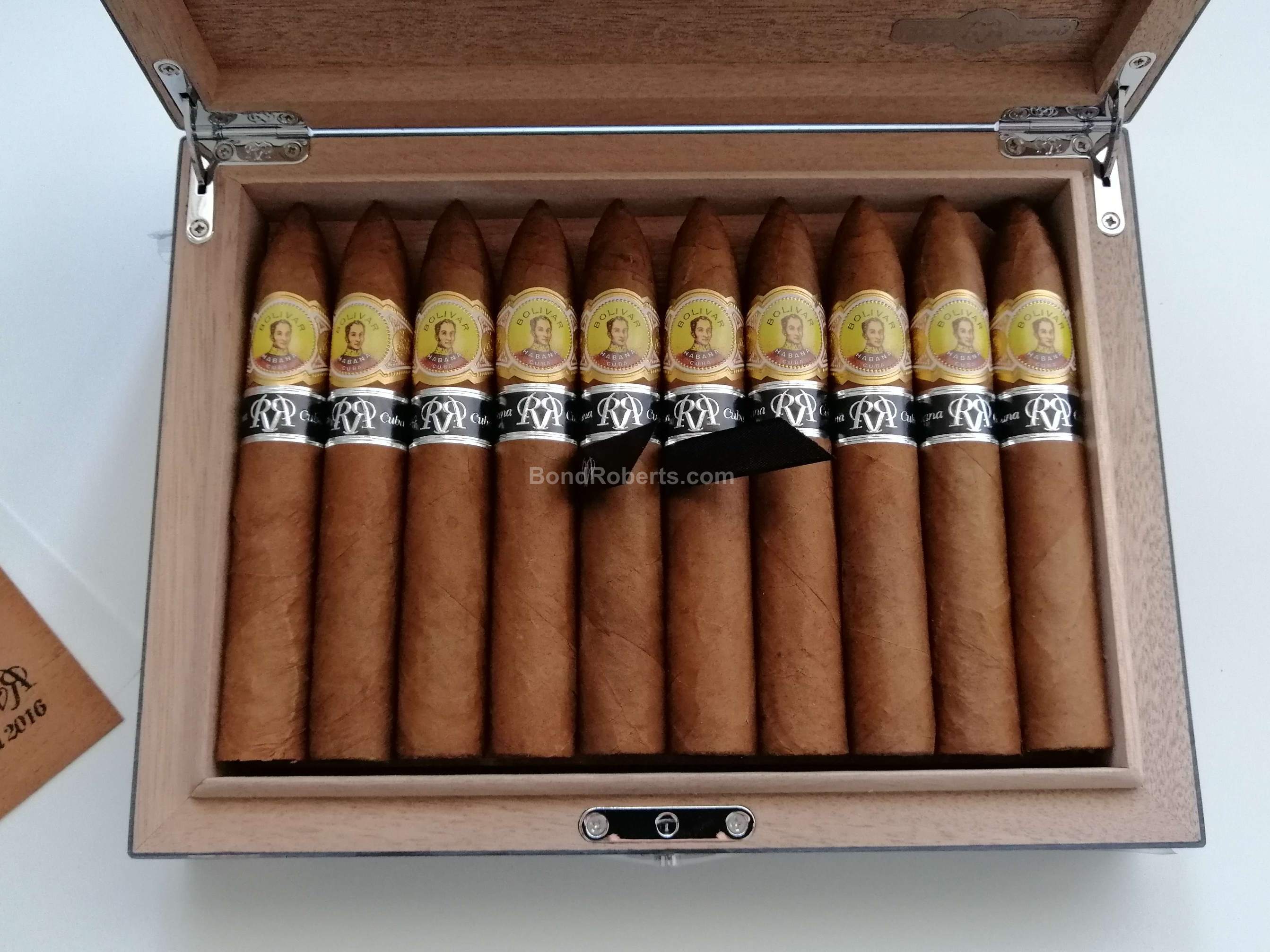 Bolívar Belicosos Finos Reserva Cosecha 2021 Numbered black lacquered ...