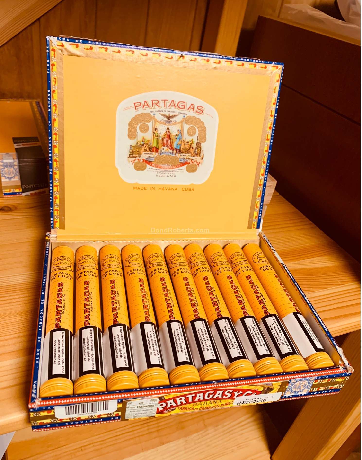 Partagás Partagás de Luxe 2019 Dress Box of 10 cigars in aluminium tube ...