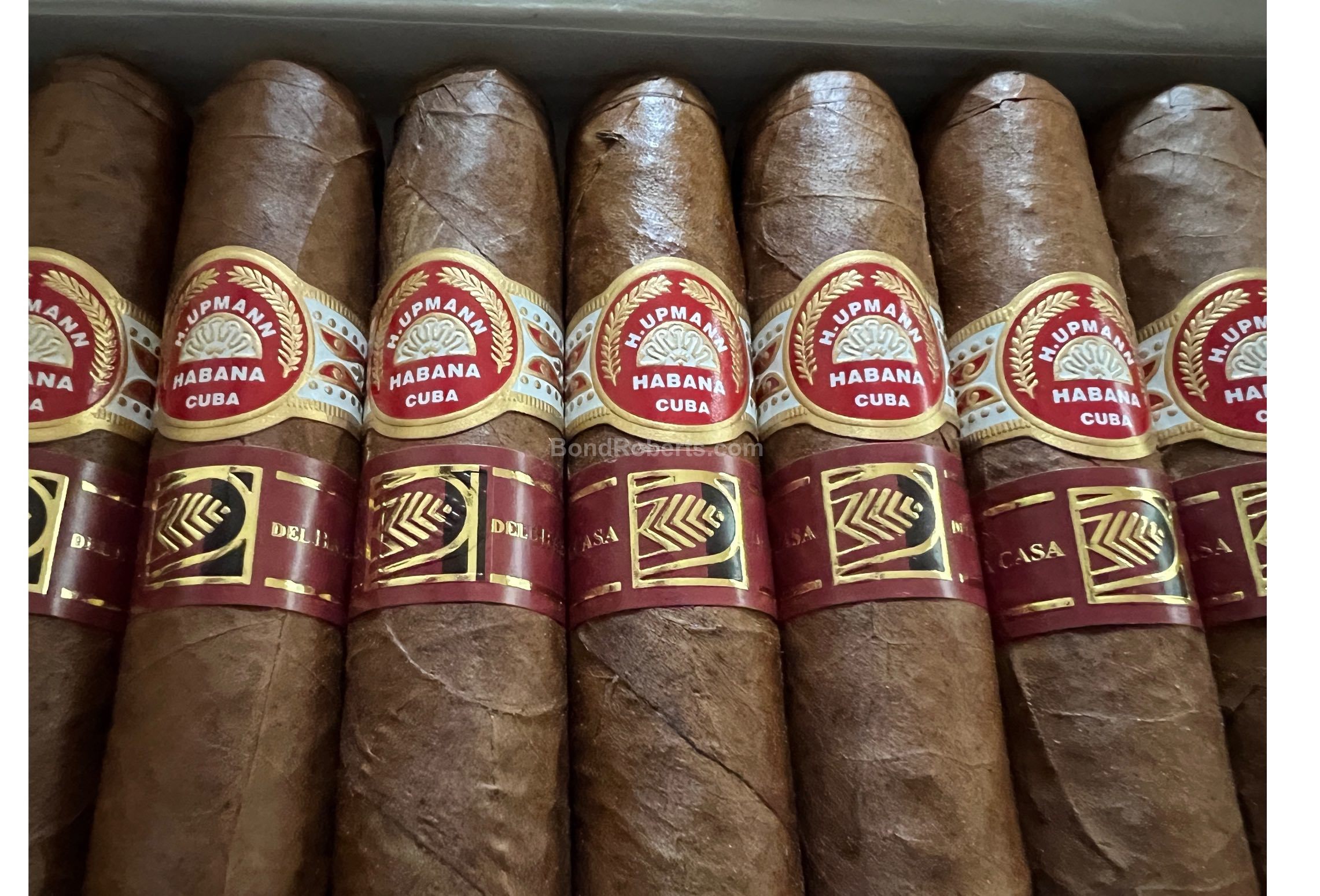 H. Upmann Royal Robusto LCDH Exclusivo 2014 Dress Box of 10 cigars 23427