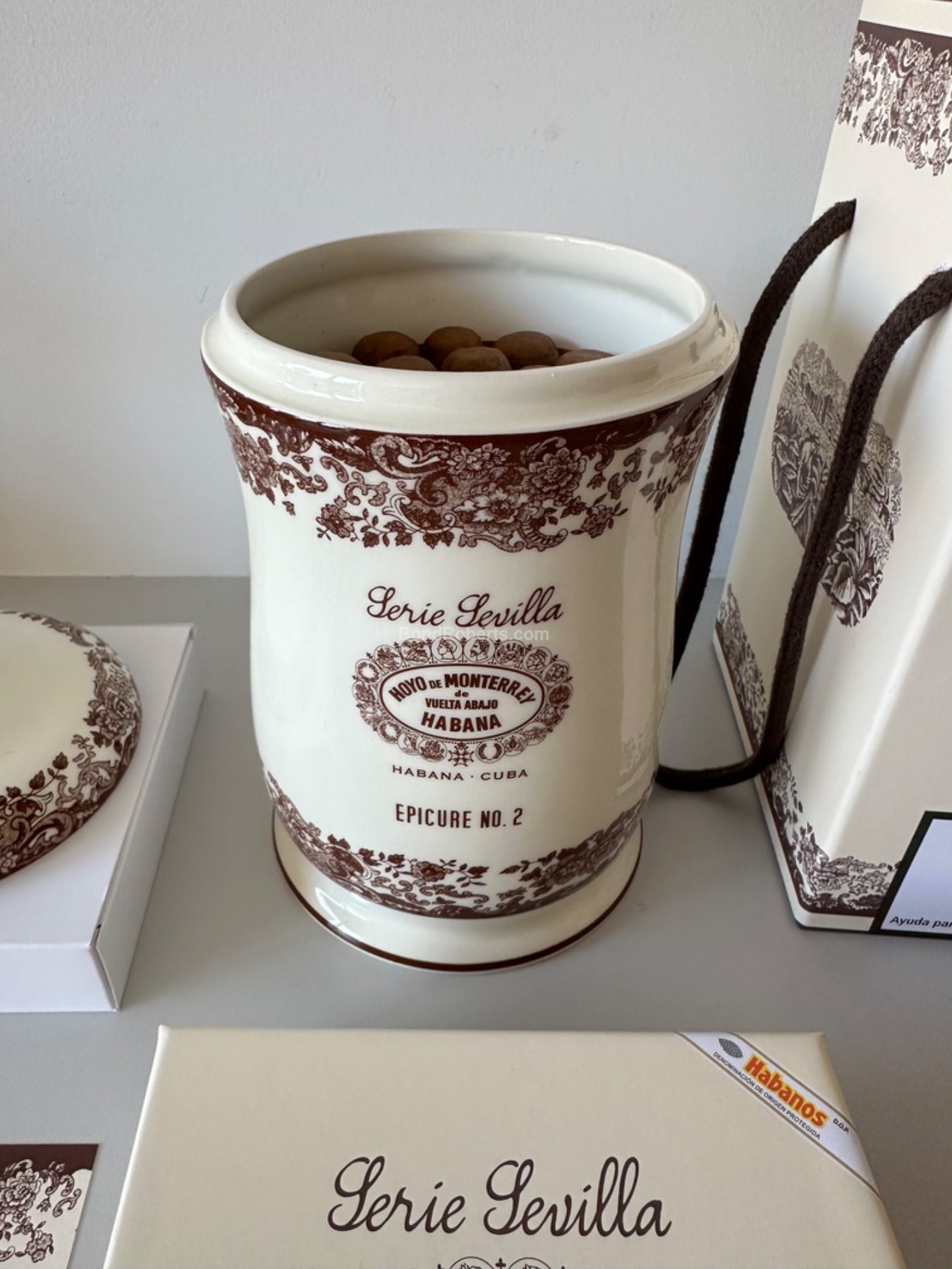 Hoyo de Monterrey Epicure No.2 Serie Sevilla Jar 2024 Ceramic Jar of 19 ...