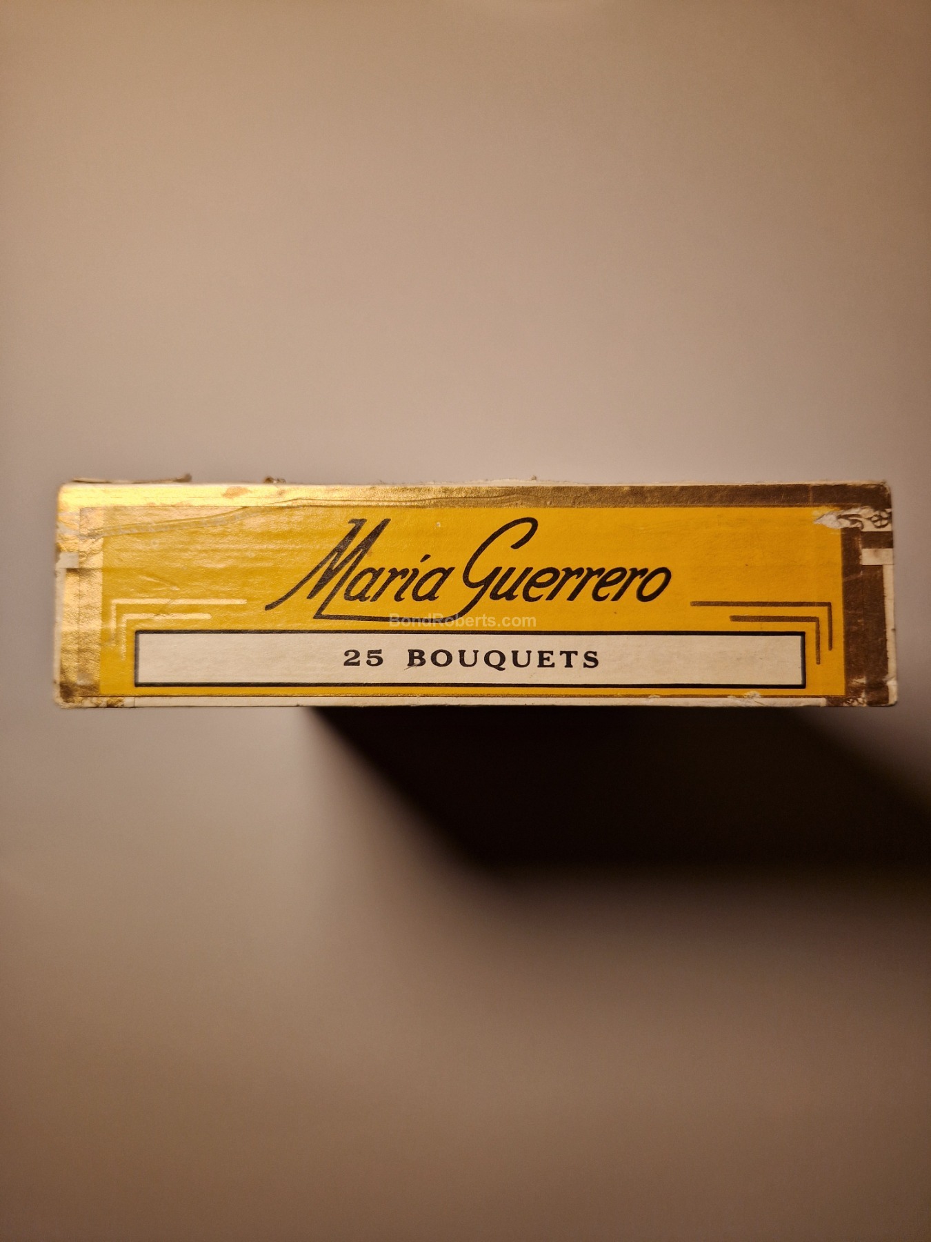 María Guerrero Banquets Dress Box of 25 cigars in cellophane 45455