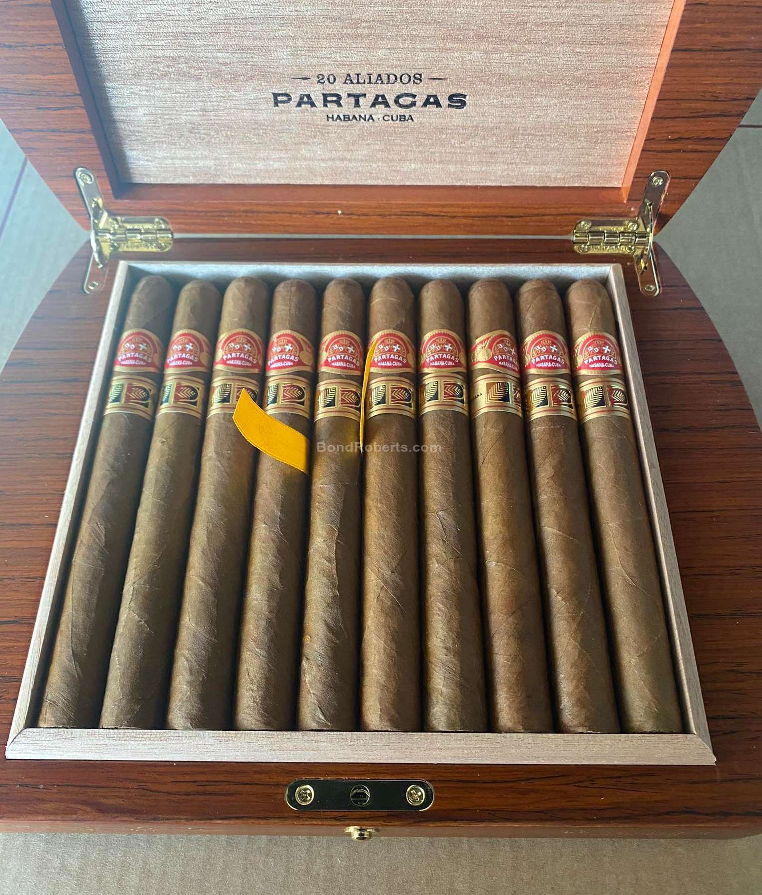 Partagás Aliados La Casa del Habano and Habanos Specialist Exclusive 2022 Luxury boîte nature ...