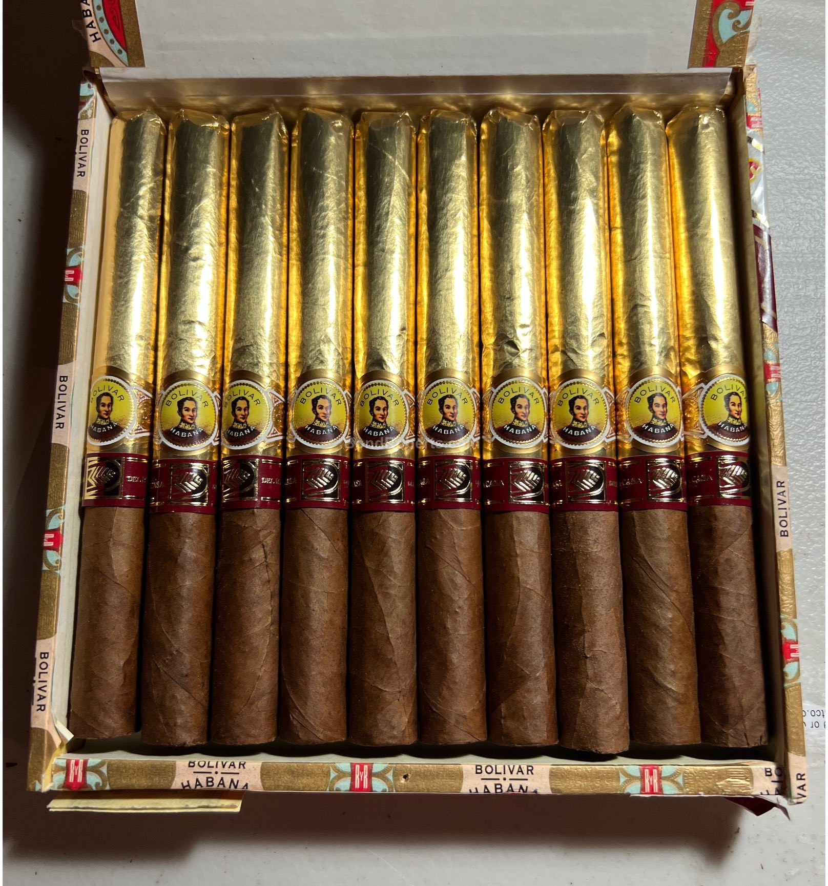 Bolívar Gold Medal 5th Avenue Germany 2004 Dress Box of 10 cigars in ...