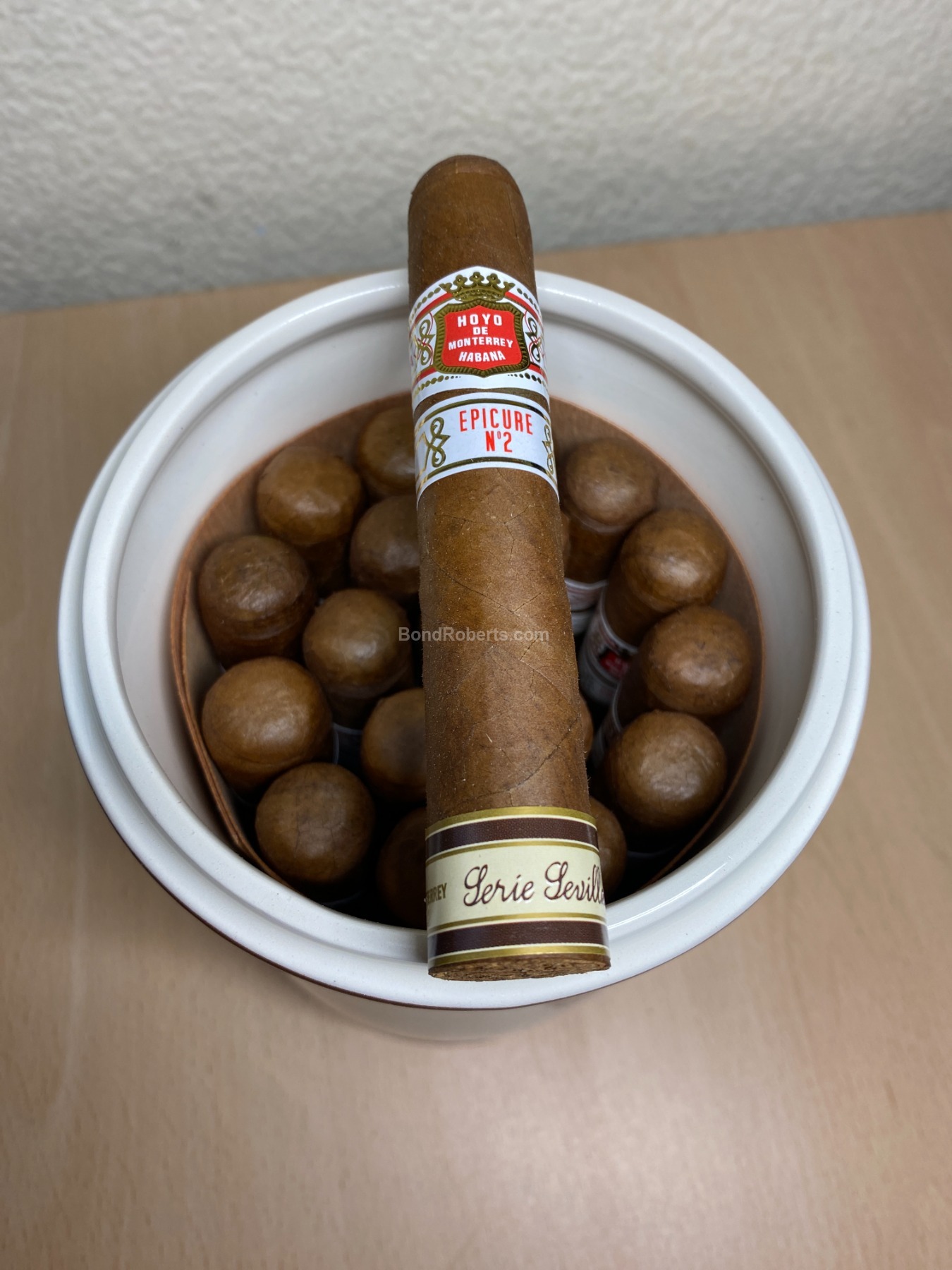 Hoyo de Monterrey Epicure No.2 Serie Sevilla Jar 2024 Ceramic Jar of 19 ...