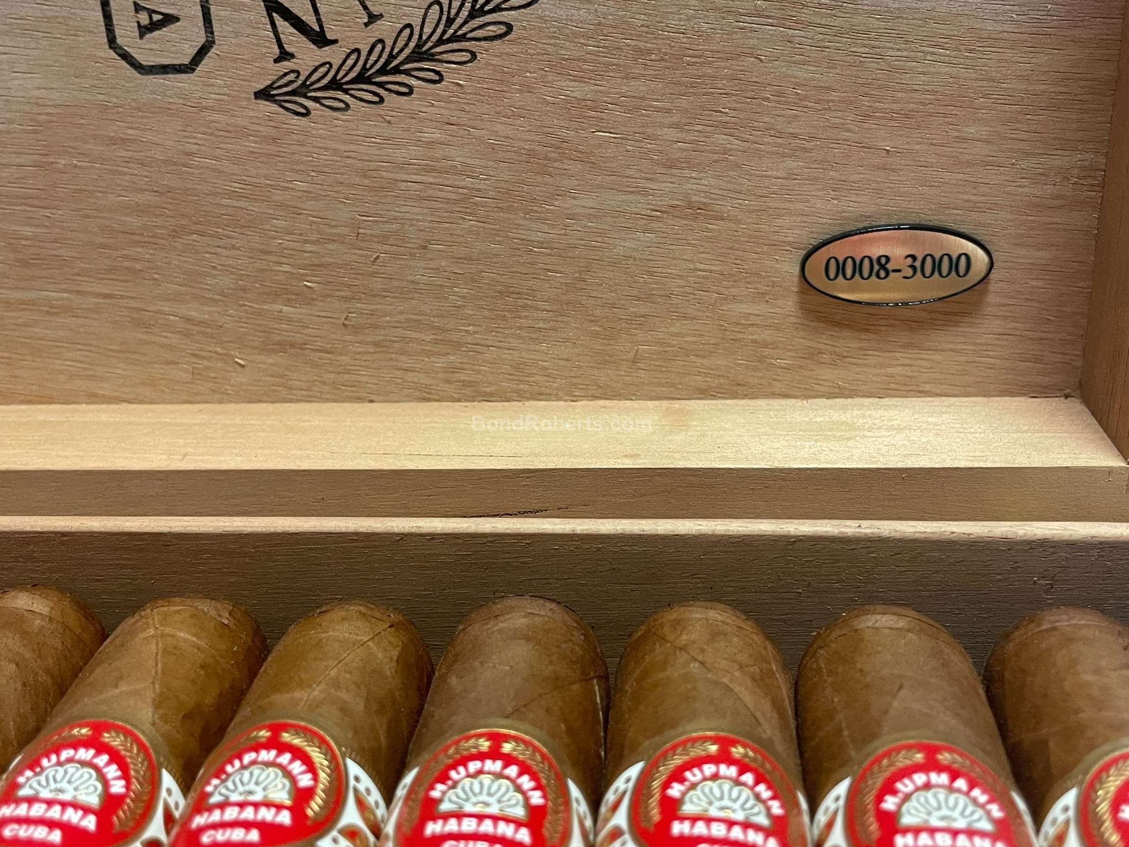 H. Upmann Super Magnum Colección Habanos 2021 Numbered book-shaped ...