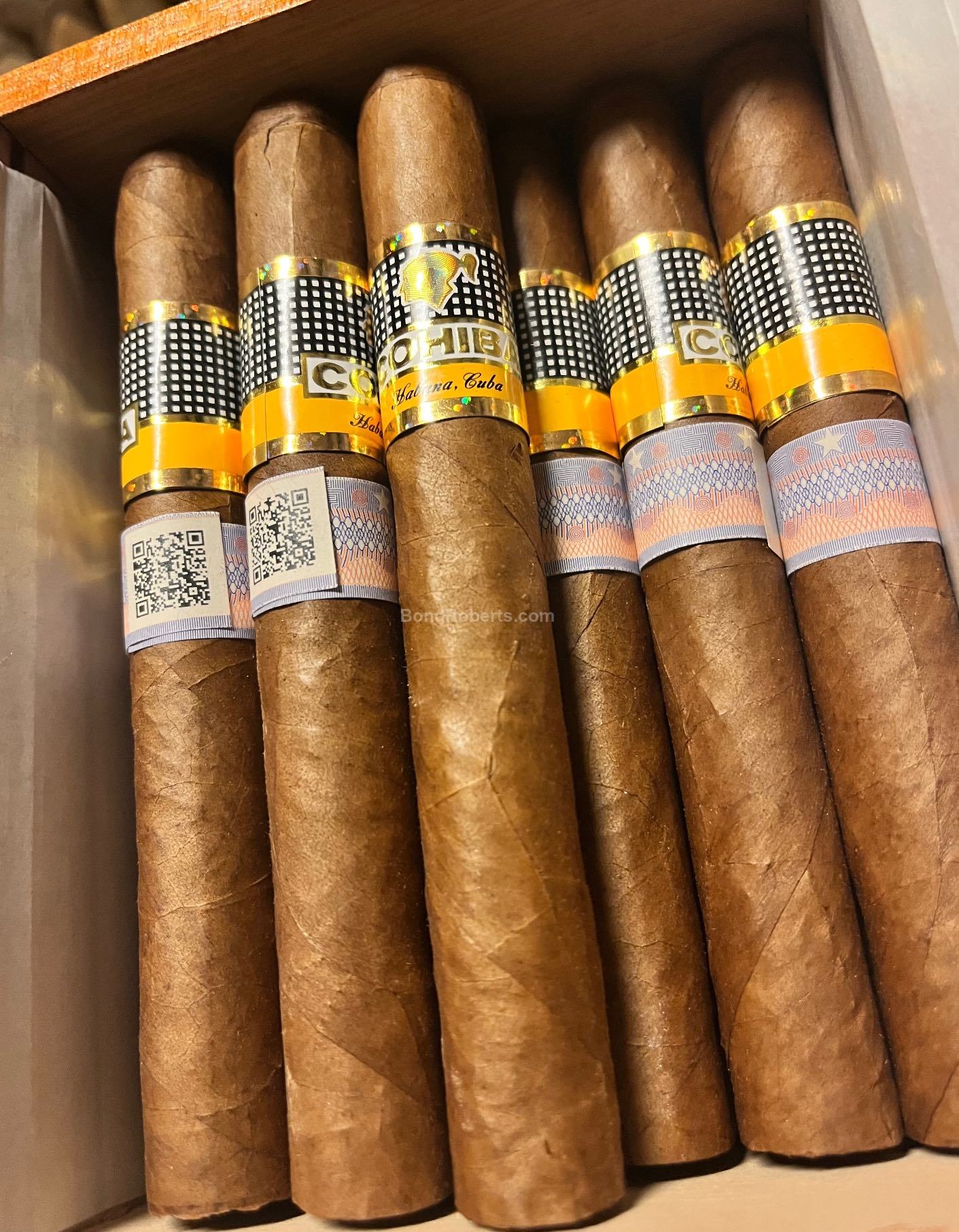 Cohiba Siglo II 2021 Varnished Slide Lid Box of 25 cigars 14046