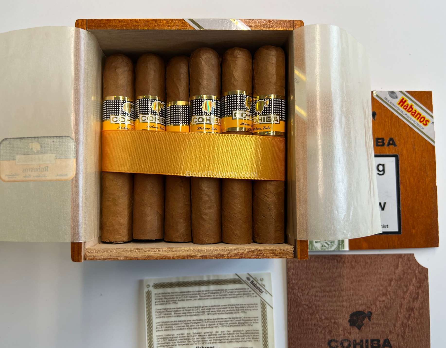 Cohiba Robustos 2017 Varnished Slide Lid Box of 25 cigars 21322