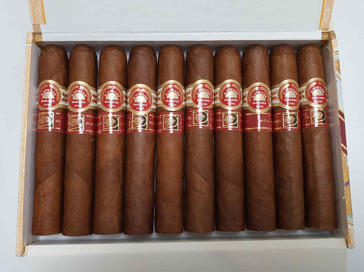 H. Upmann Royal Robusto LCDH Exclusivo 2011 Dress Box of 10 cigars 1935