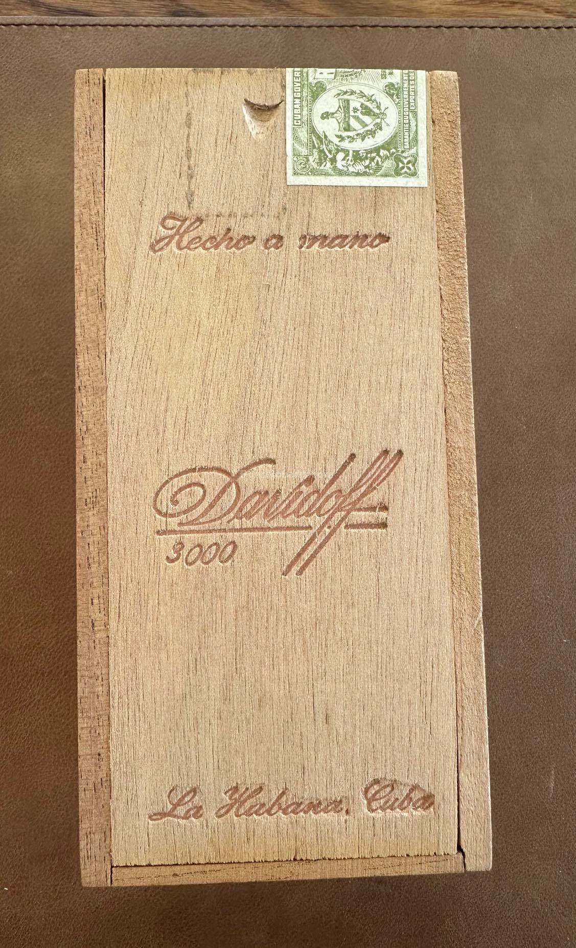 Davidoff 3000 Slide Lid Box of 25 cigars 23583