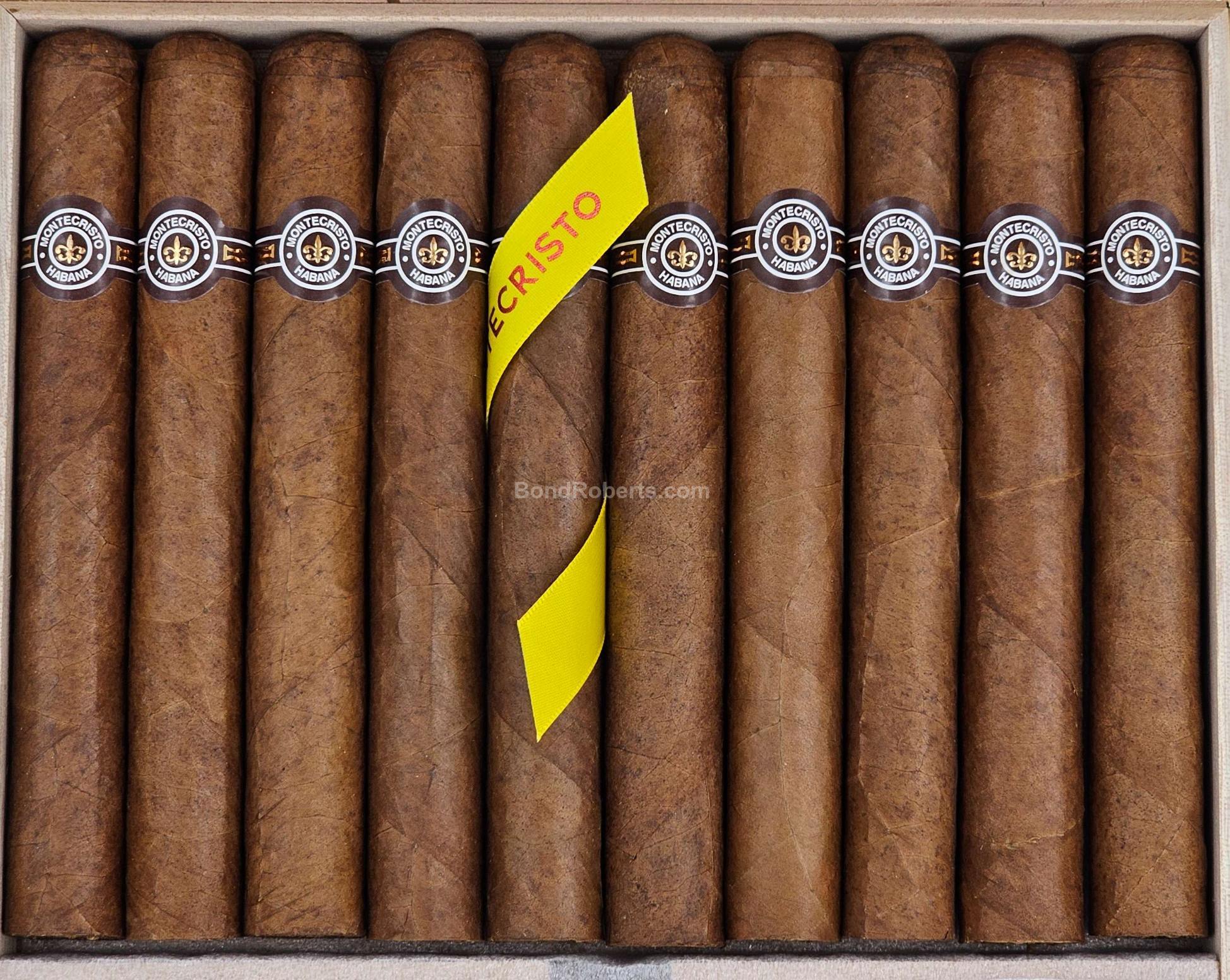 Montecristo Double Edmundo Travel Humidor 2020 Humidor of 10 cigars 25624