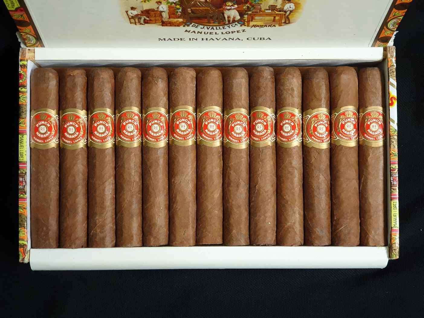 Punch Petit Punch 2007 Dress Box of 25 cigars 903
