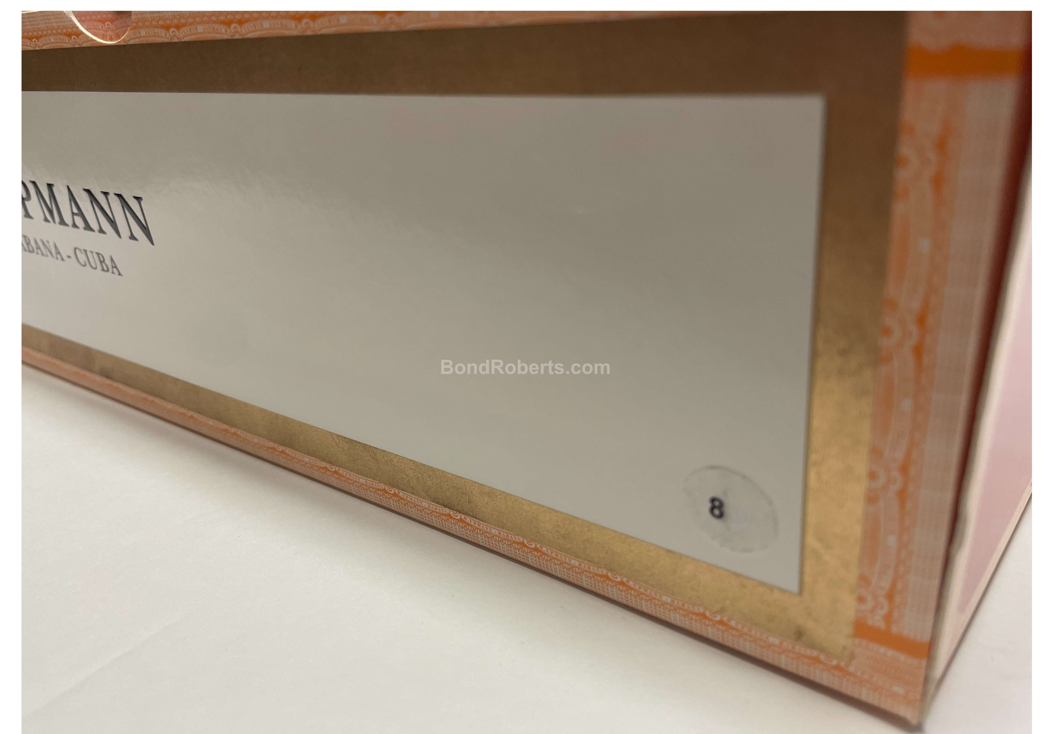 H. Upmann Super Magnum Colección Habanos 2021 Numbered book-shaped ...