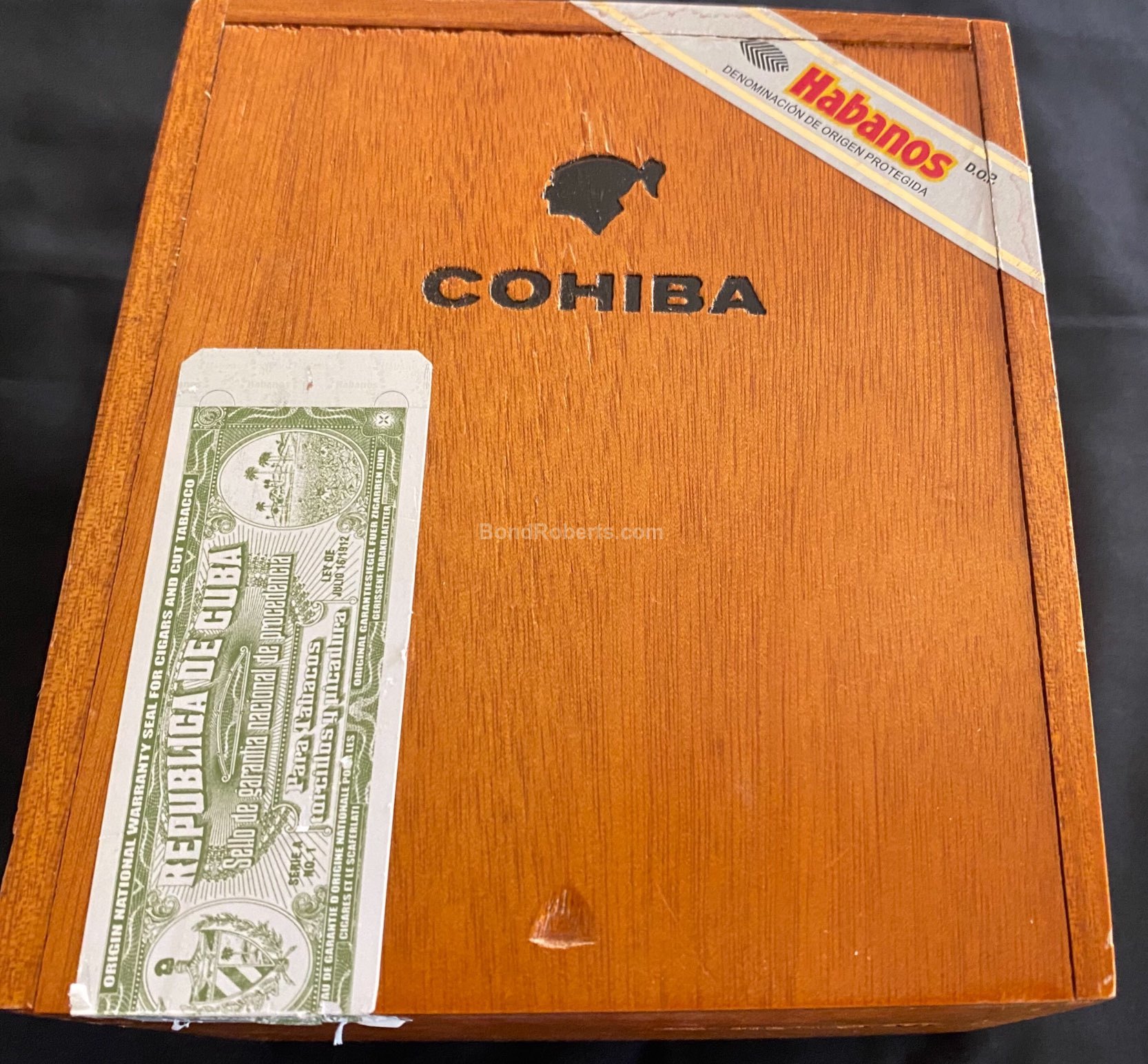 Cohiba Siglo VI 2013 Varnished Slide Lid Box of 25 cigars 14504
