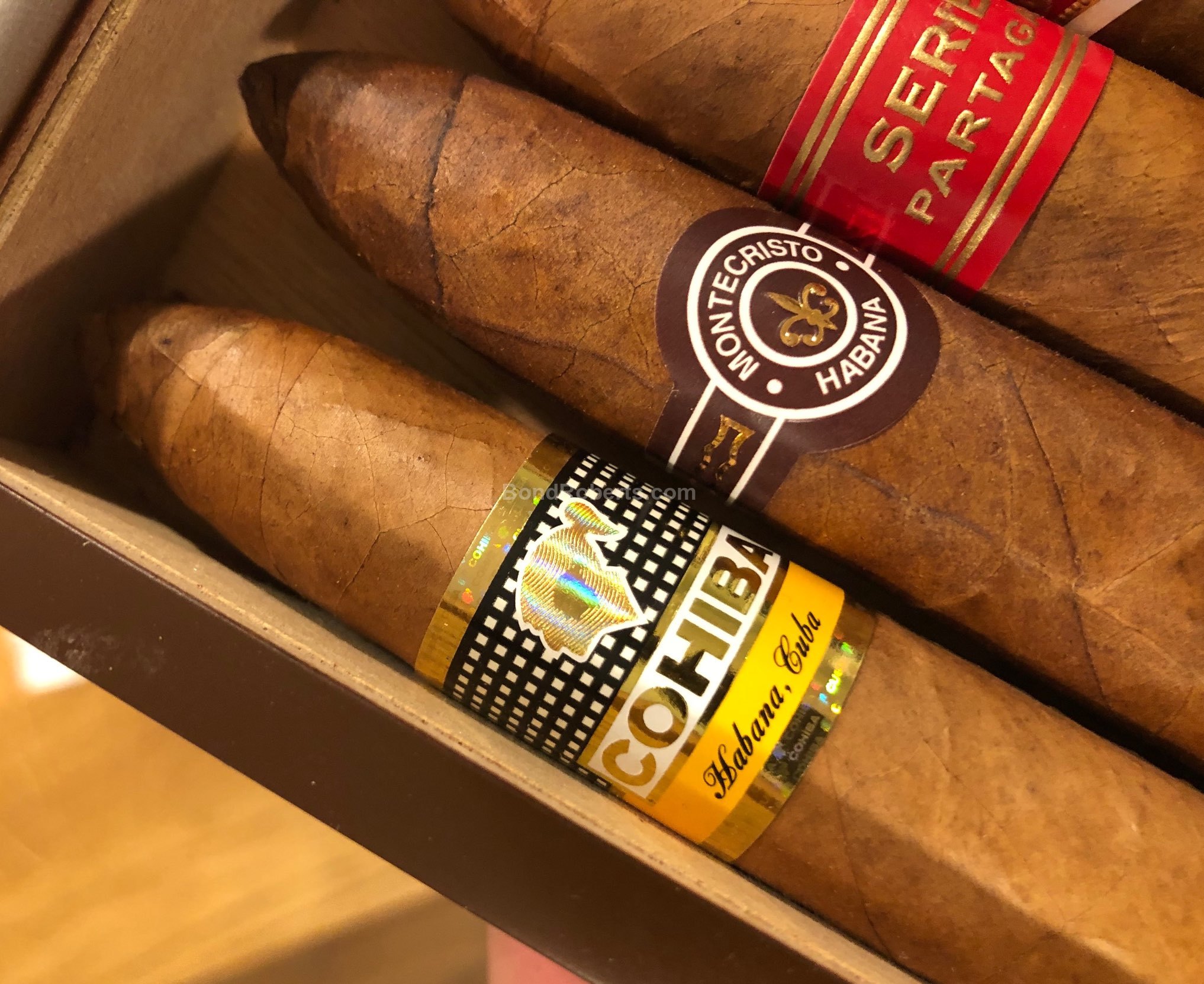 Habanos Pirámides Selección Pirámides 2017 Selection box of 6 cigars 15258