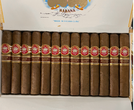 H. Upmann Robustos Habanos Añejados 2017 Dress Box of 25 cigars 3477