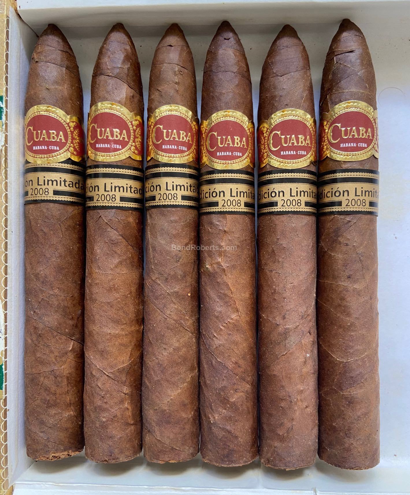 Cuaba Piramides Edición Limitada 2008 Dress Box of 10 cigars 20669 Cuaba Piramides Edición Limitada 2008 Dress Box of 10 cigars 20669