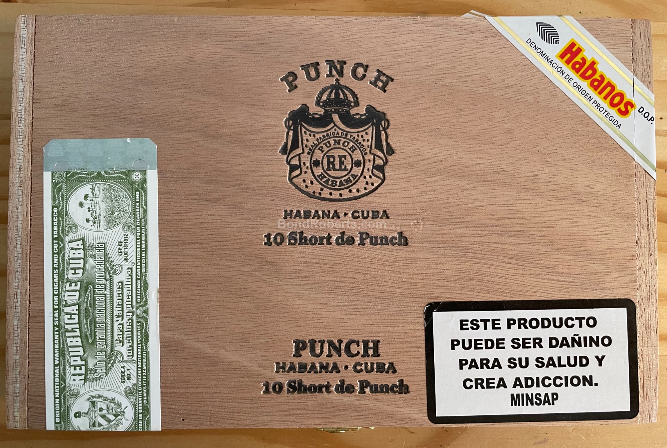 Punch Short de Punch 2021 Semi boîte nature box of 10 cigars 25805
