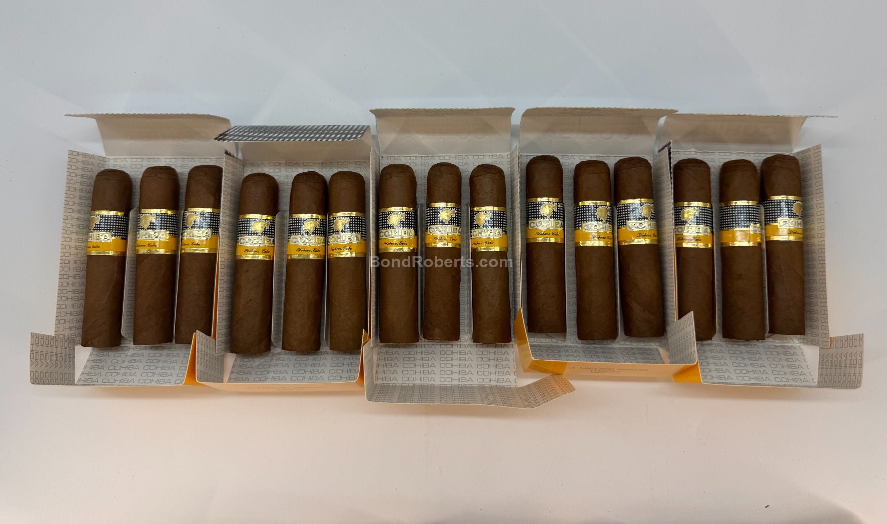 Cohiba Medio Siglo 2018 5 x Cardboard Packs of 3 cigars in aluminium 44777