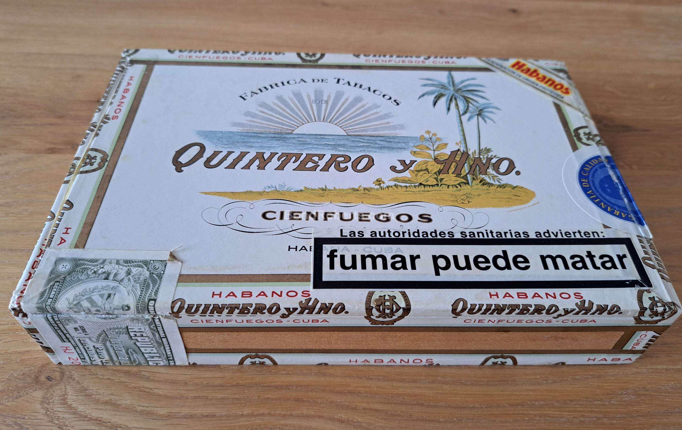 Quintero Londres Extra 2005 Dress Box of 25 cigars 14461