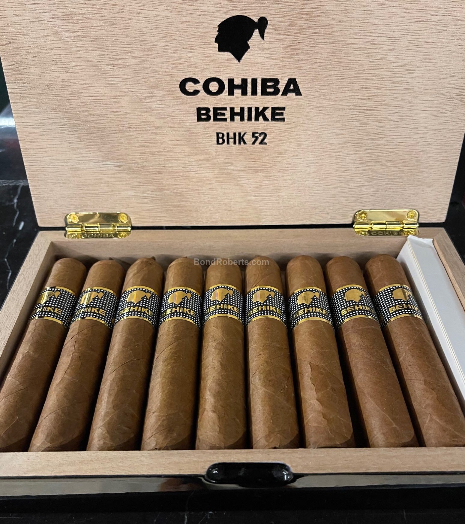 Cohiba BHK 52 Black lacquered Boîte Nature Box of 10 cigars 16488