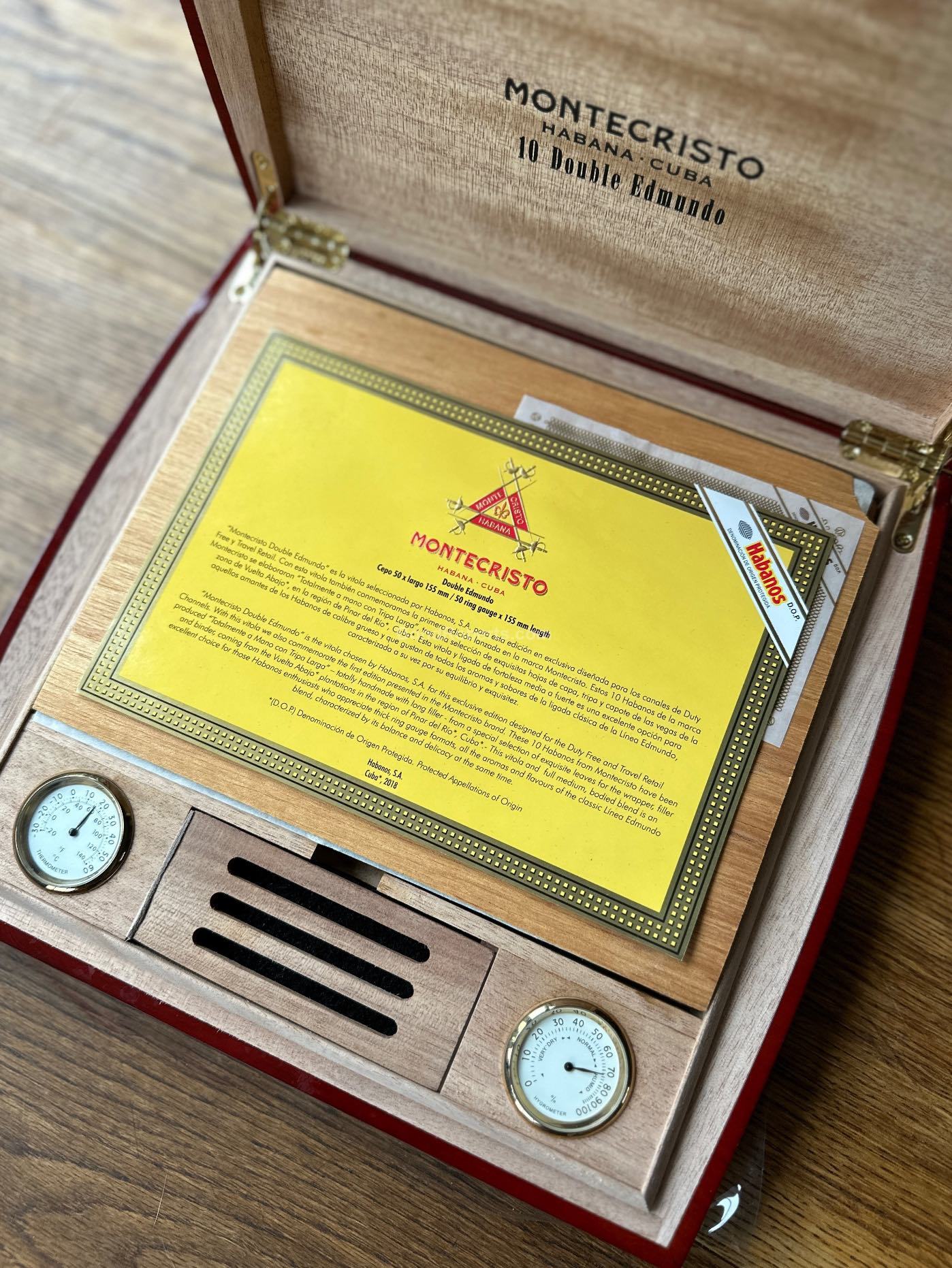 Montecristo Double Edmundo Travel Humidor 2019 Humidor of 10 cigars 23834
