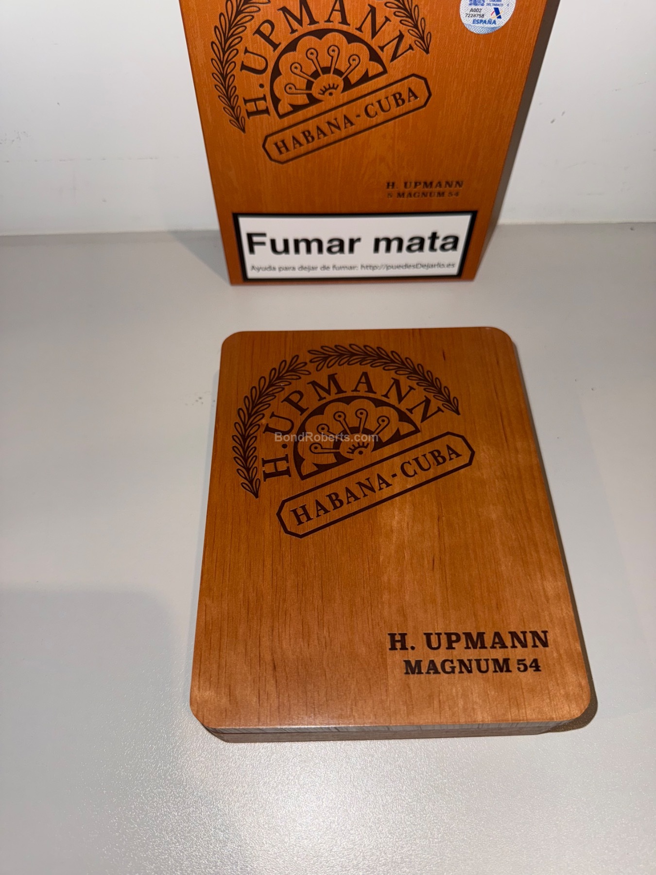 H. Upmann Magnum 54 Spanish Market Travel Humidor 2024 Travel humidor ...