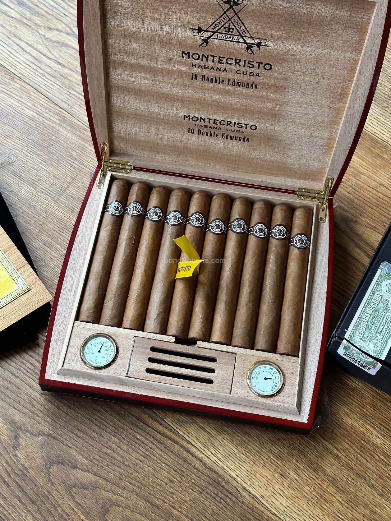Montecristo Double Edmundo Travel Humidor 2019 Humidor of 10 cigars 23834