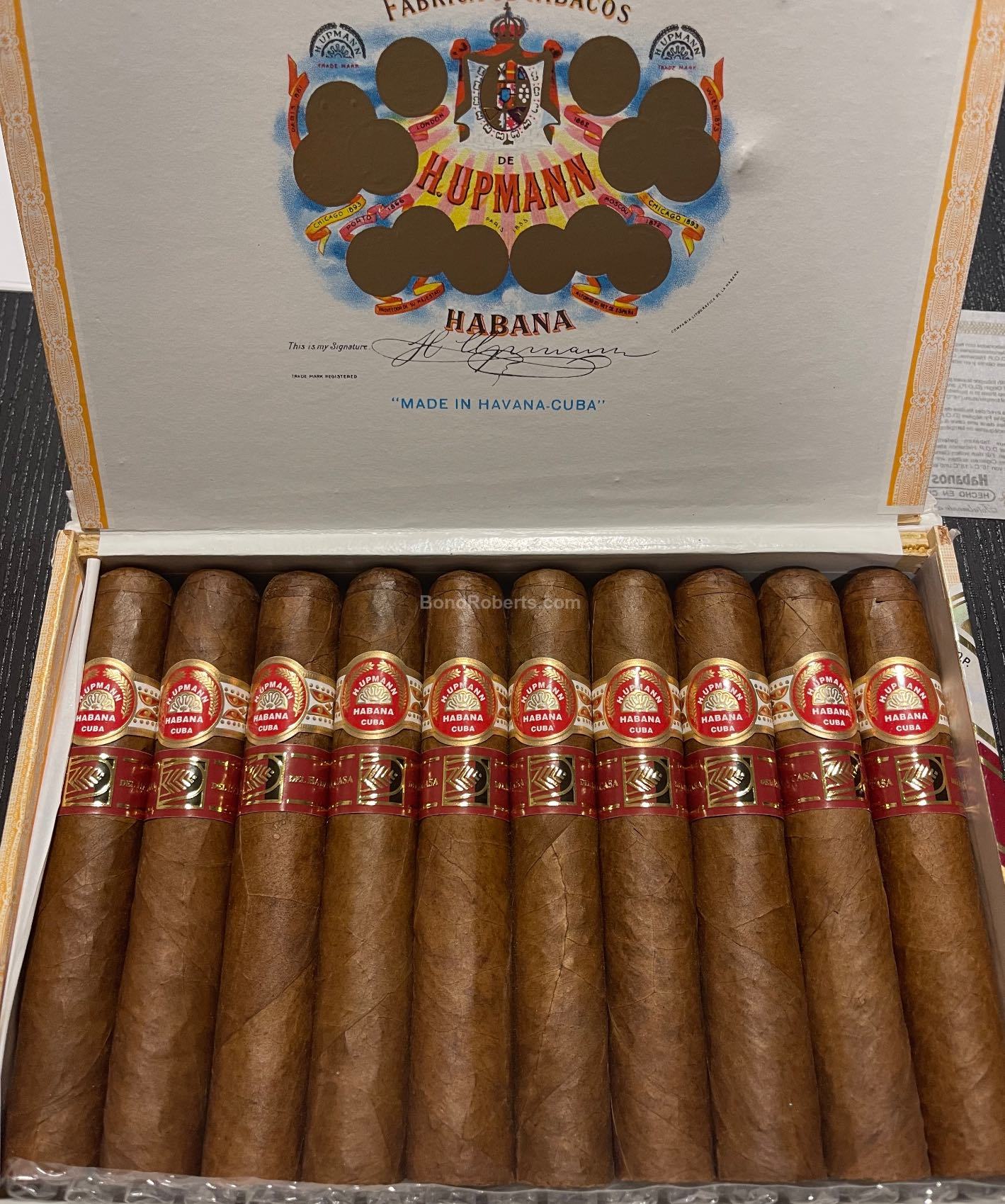 H. Upmann Royal Robusto LCDH Exclusivo 2017 Dress Box of 10 cigars 9731