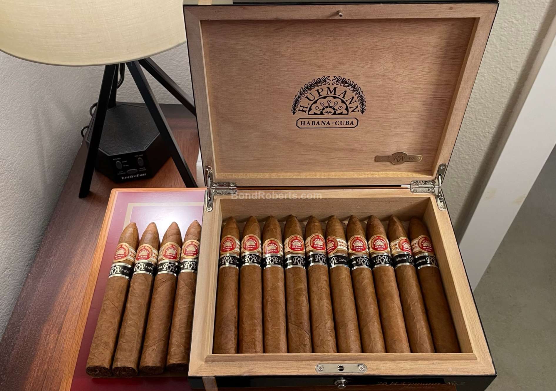 H. Upmann Upmann No.2 Reserva Cosecha 2015 Black lacquered Boîte Nature ...